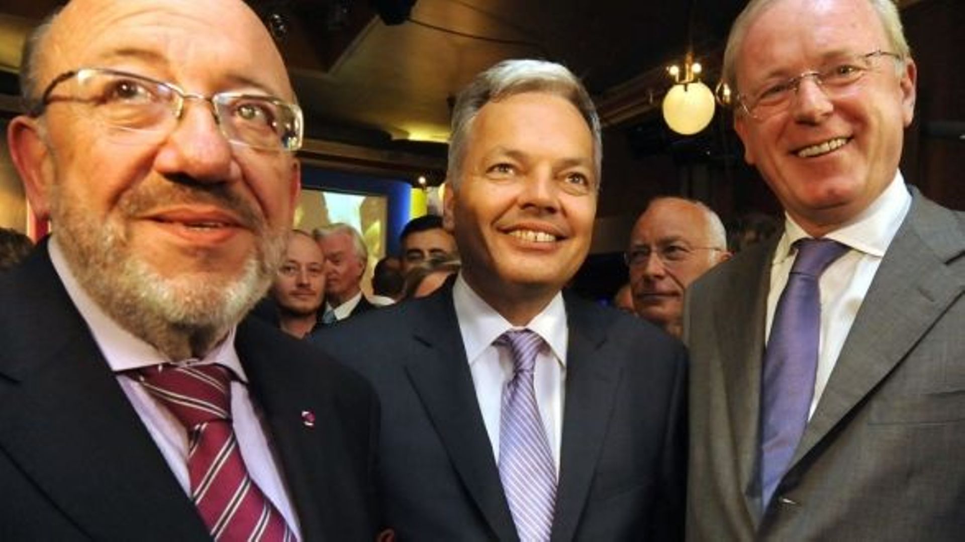 MR: Didier Reynders a reçu Louis Michel - RTBF Actus