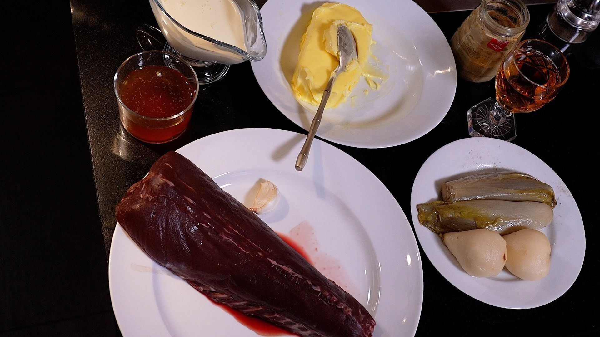 Recette du Râble de lièvre à la moutarde de Gerald Watelet - RTBF Actus