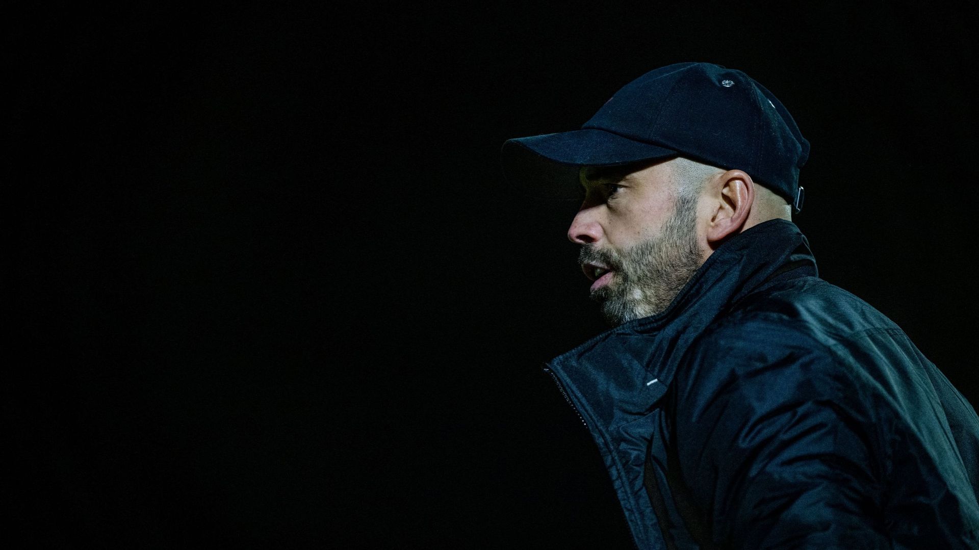 Steven Defour face au Standard, pour ses débuts comme T1 malinois ...