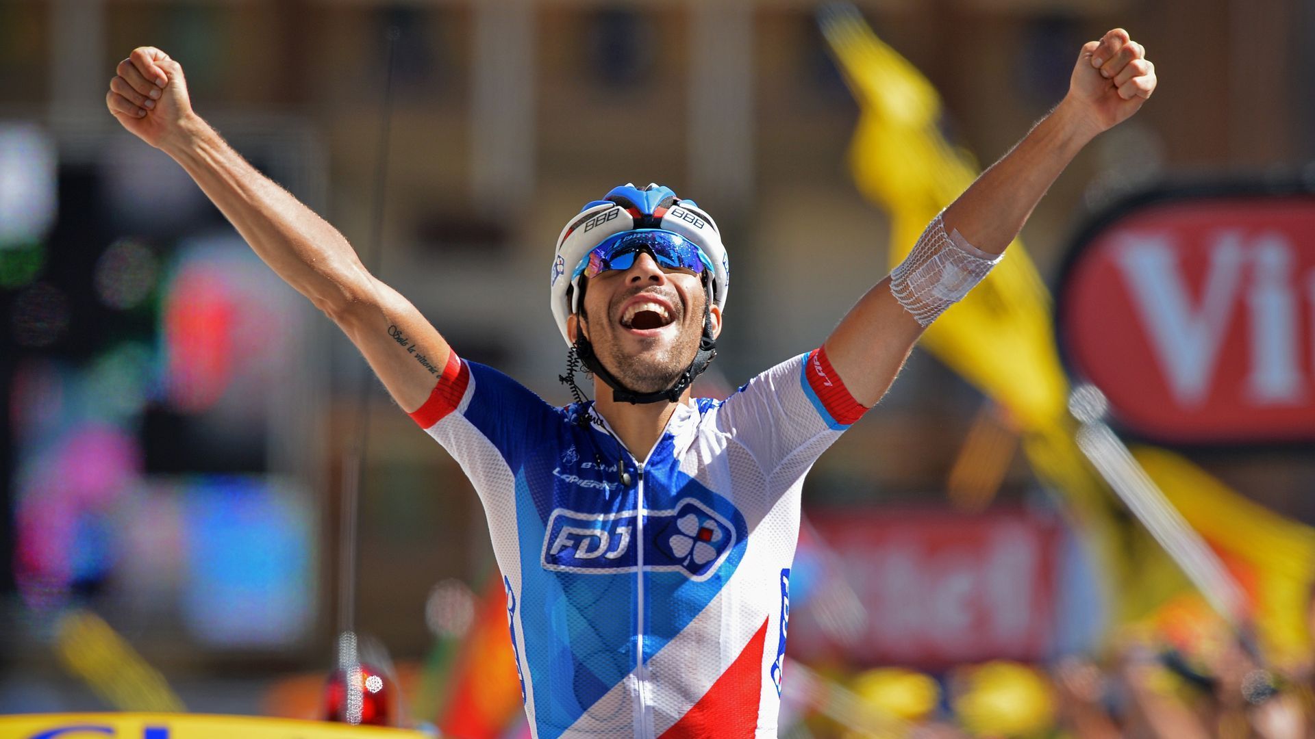 Revivez les moments forts de l'exceptionnelle 20ème étape du Tour ...