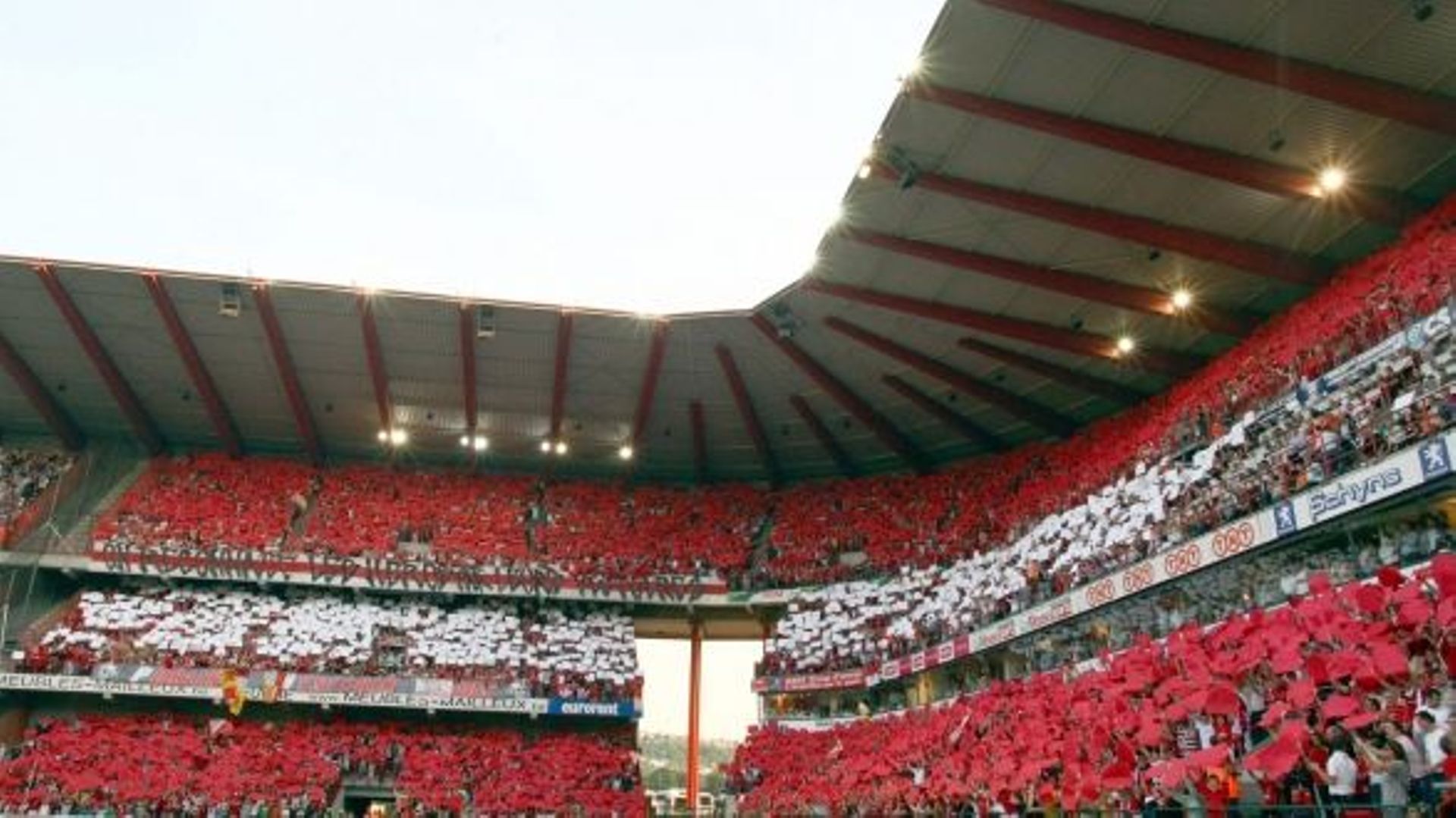 Le Standard va rester à Sclessin - RTBF Actus