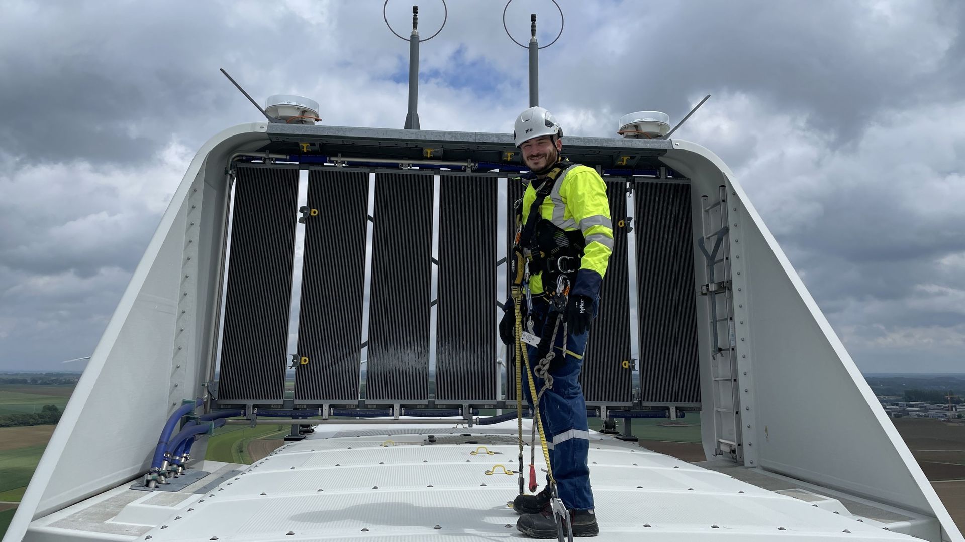 Qui fait tourner les éoliennes ? - RTBF Actus