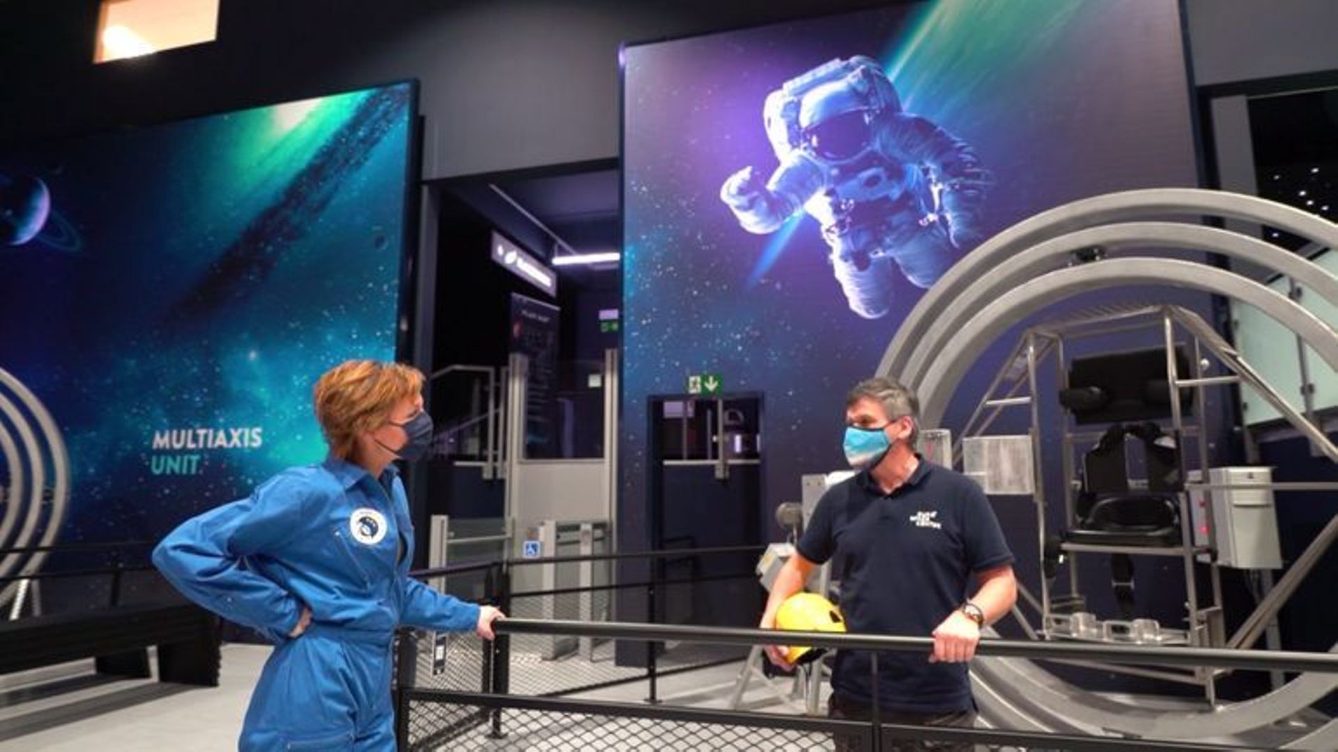 Les Ambassadeurs à l’EuroSpace Center - RTBF Actus