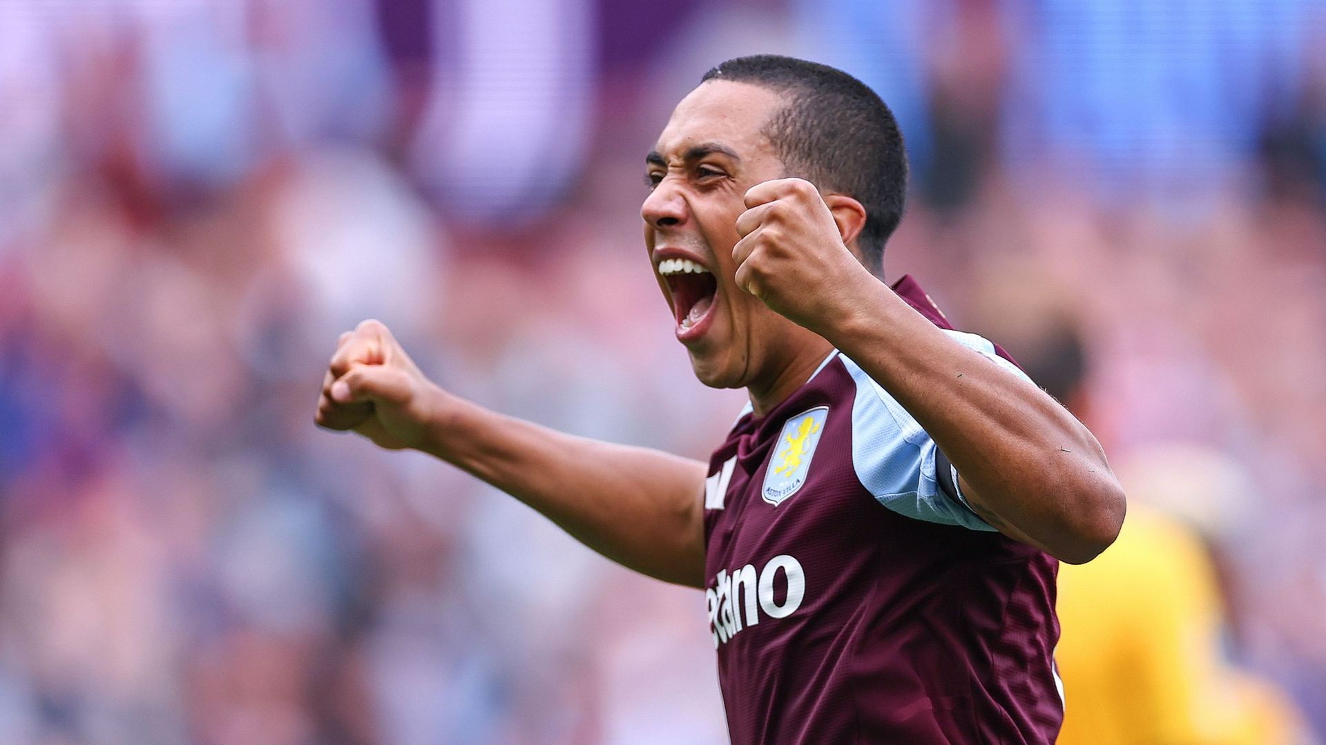 Les Flames qui flambent : Janice Cayman sonne la révolte à Leicester après un but gag - RTBF Actus