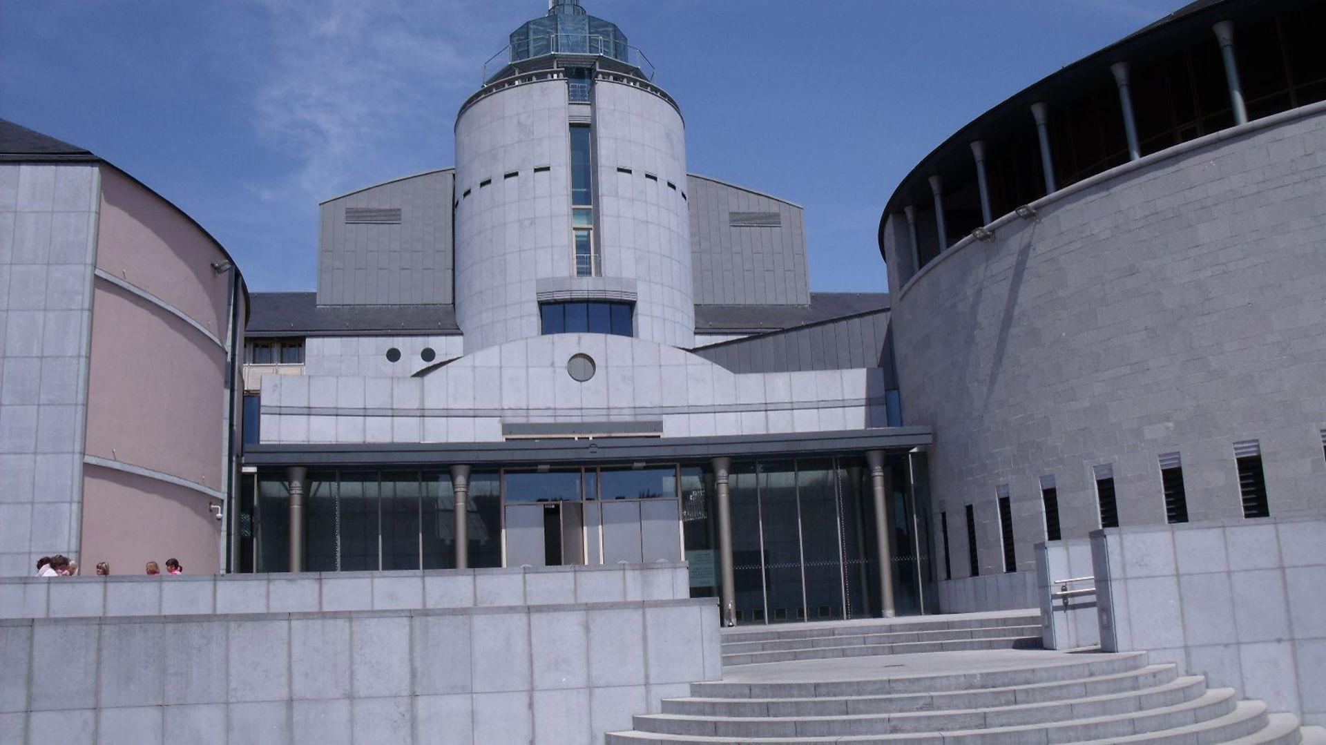 Mons: ouverture du procès du 'tueur du 20 juin', un juré fait défaut ...