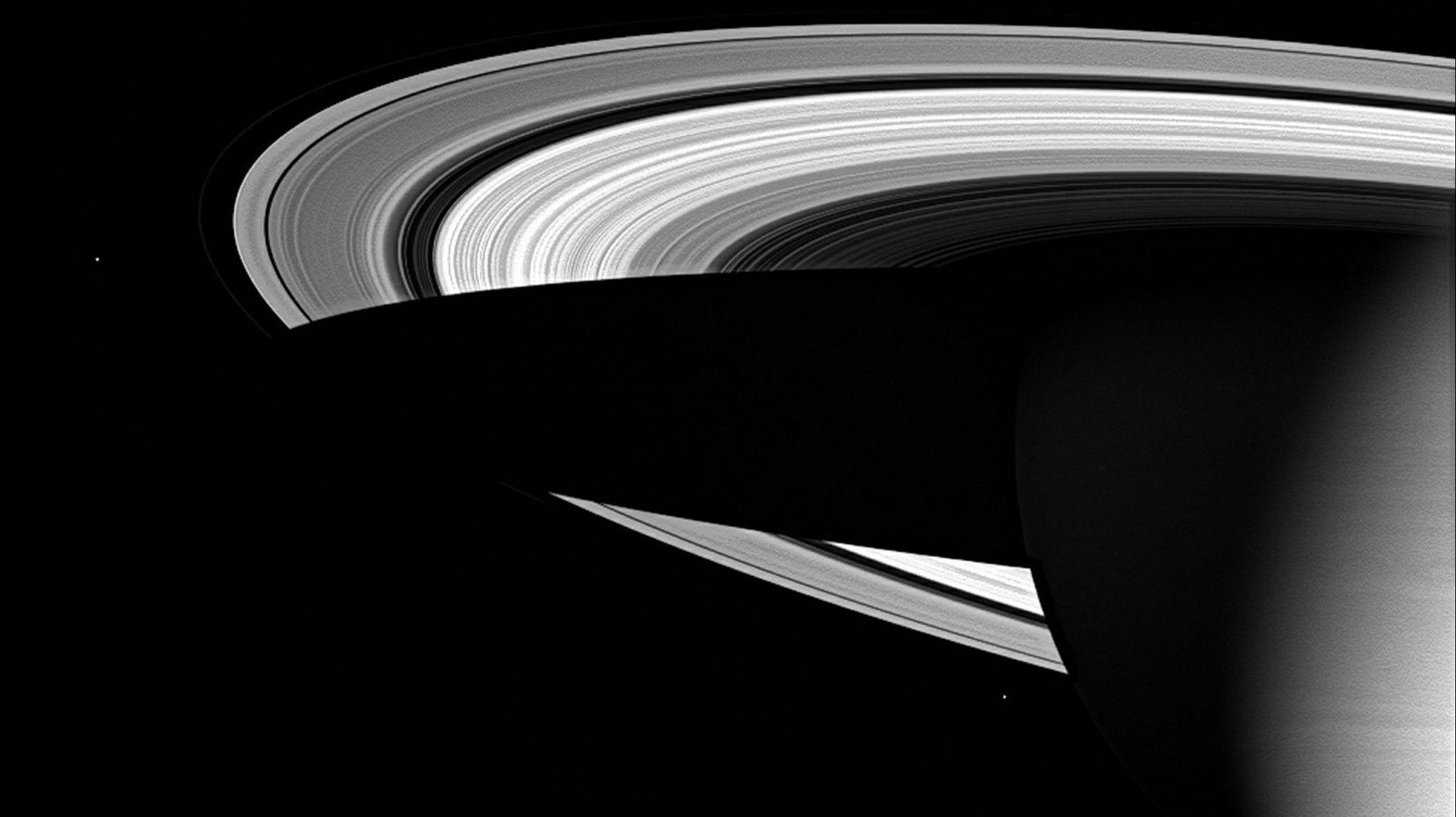 La NASA dévoile de nouvelles images d'un satellite de Saturne - RTBF Actus