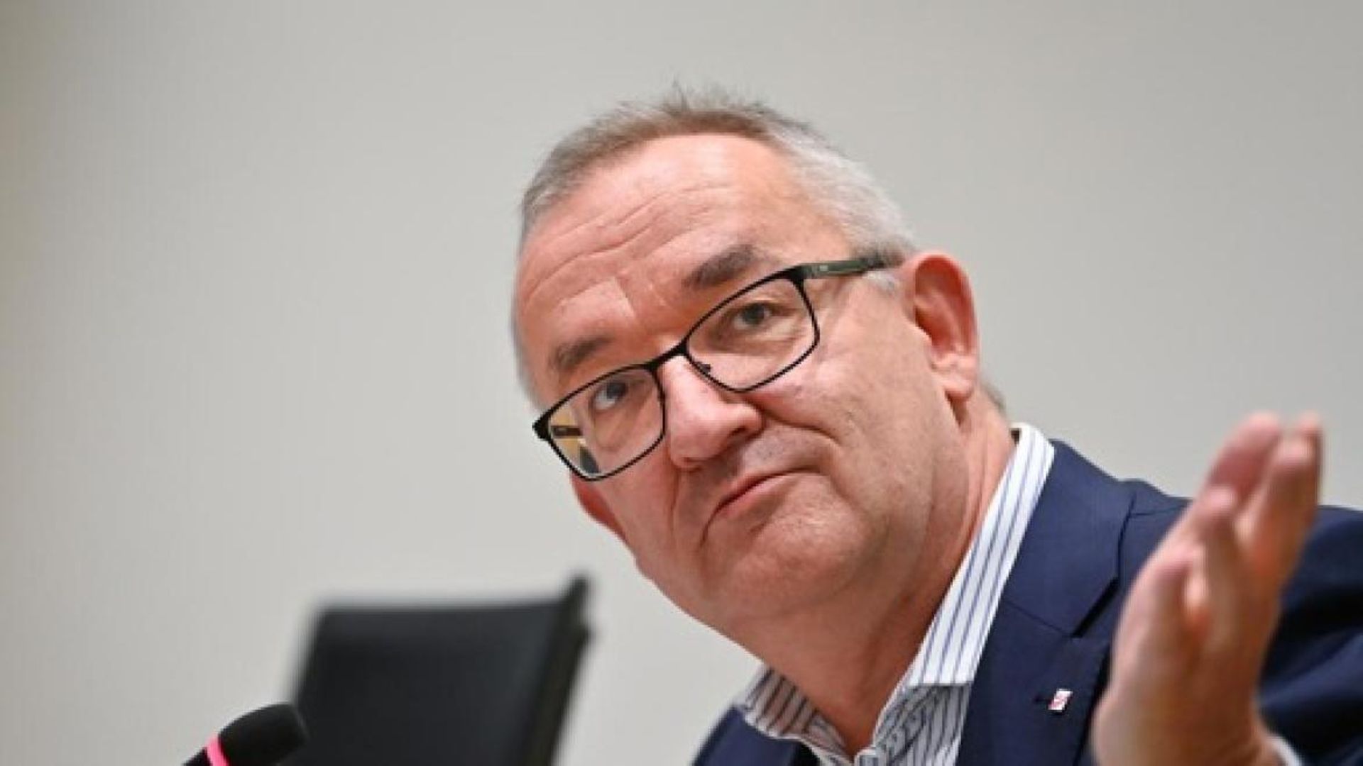 Jean-Paul Van Avermaet, ex-CEO de bpost, écope de prison avec sursis aux États-Unis - RTBF Actus