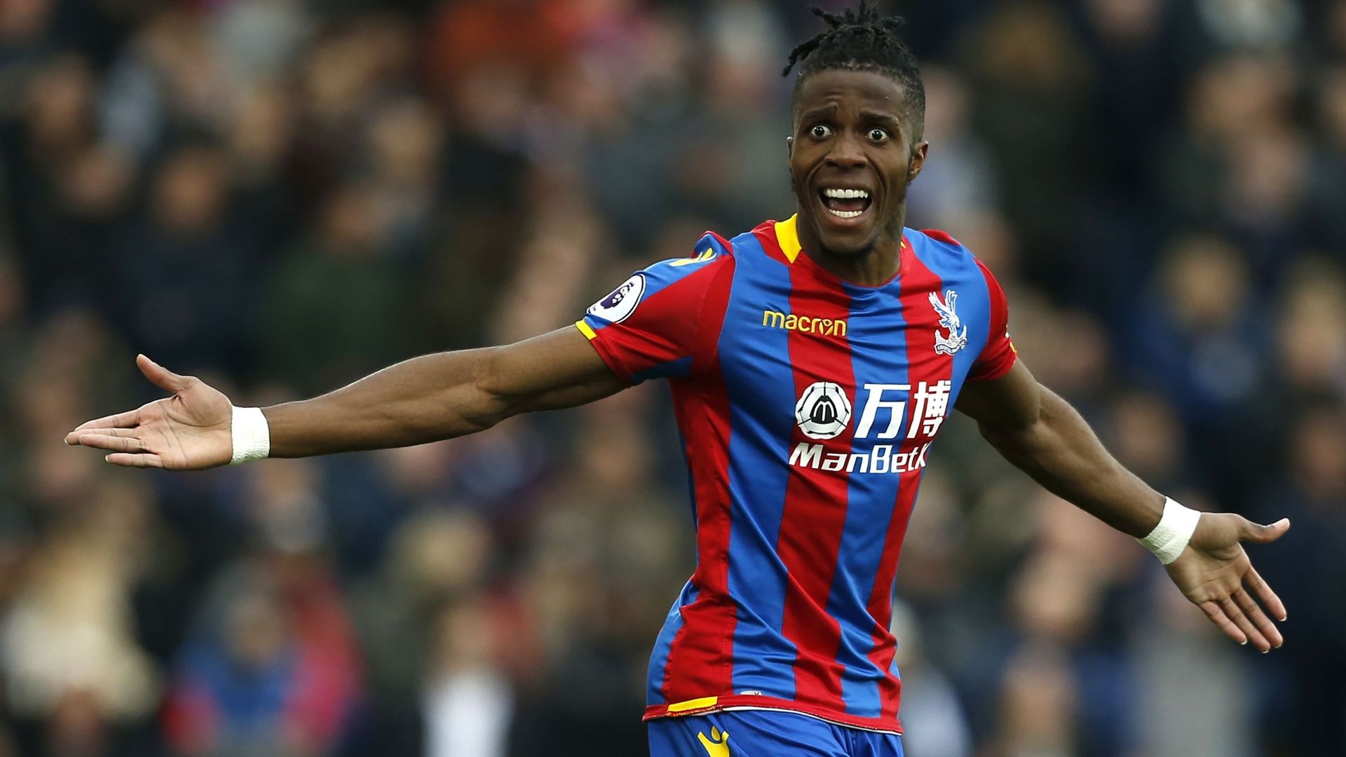 Zaha prolonge avec Crystal Palace, son club formateur, jusqu'en 2023 ...