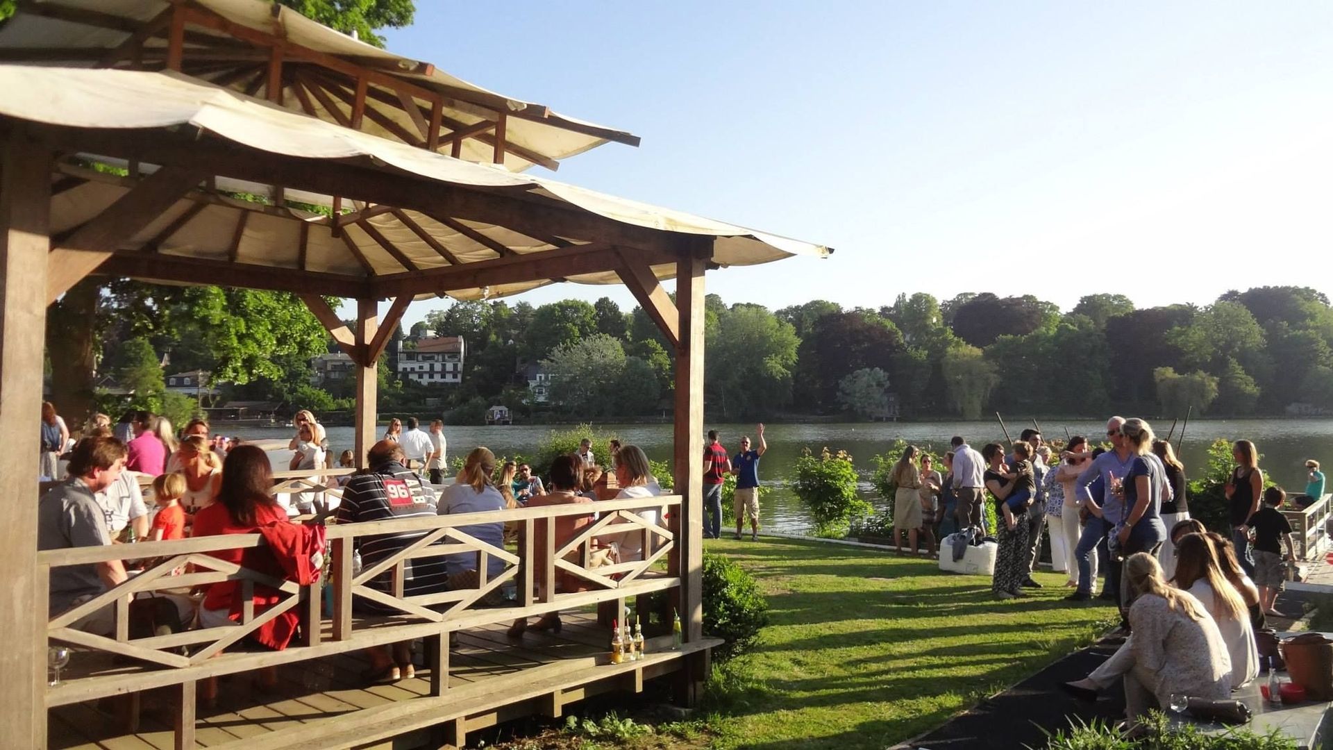 On a testé pour vous les activités organisées autour et sur le Lac de ...