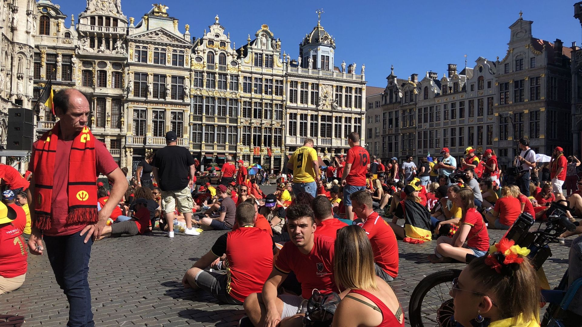Environ 40.000 supporters ont fait la fête avec les Diables rouges à ...