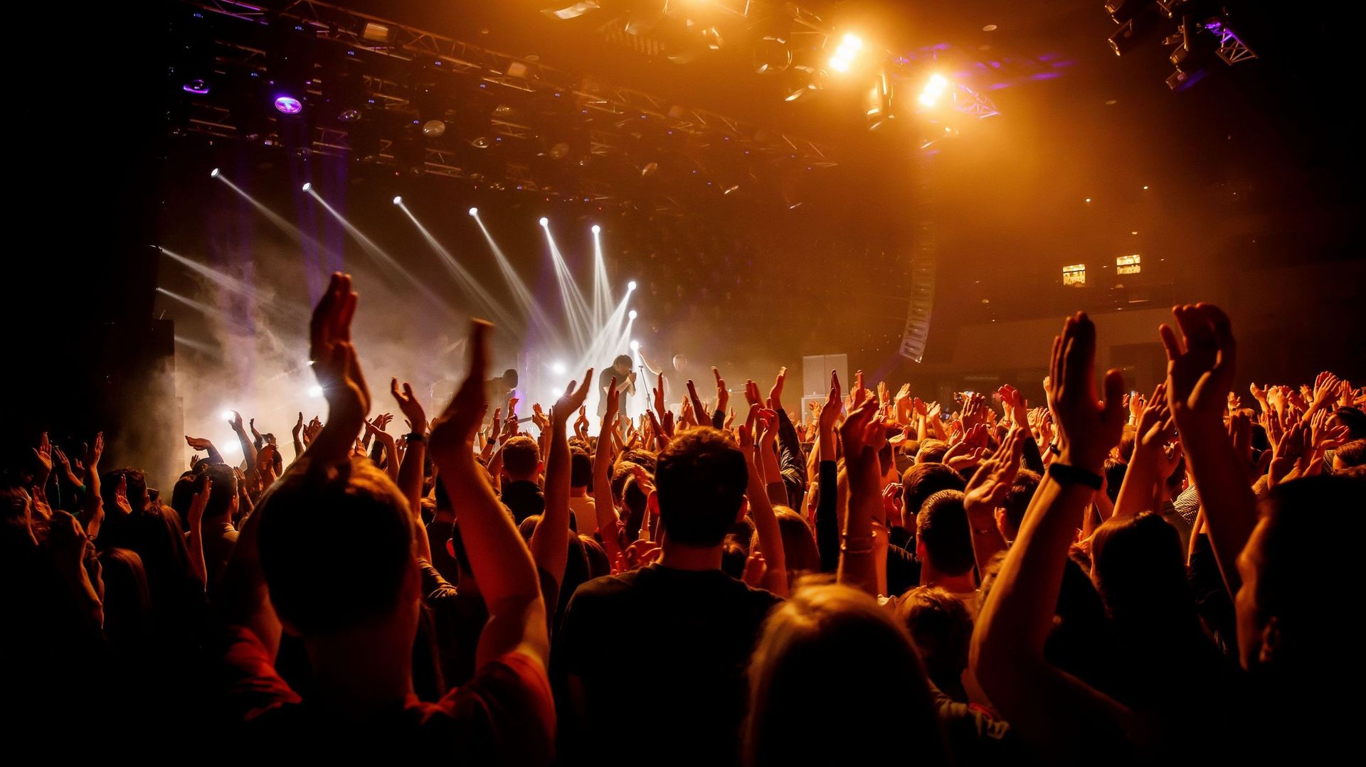 Trois bons plans à connaître avant de réserver des tickets de concert ... Trois bons plans à connaître avant de réserver des tickets de concert ...