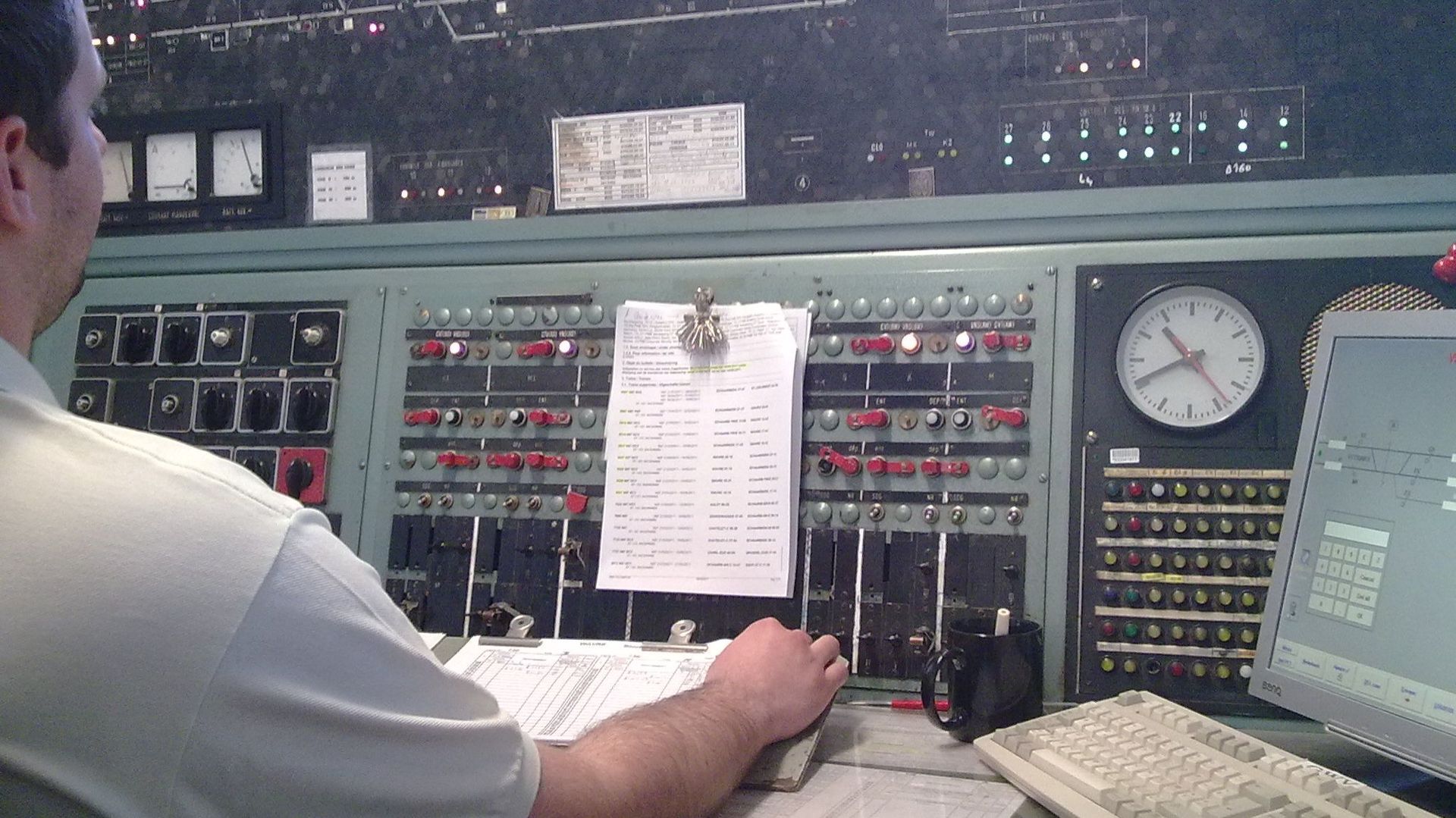 Braine-l'Alleud: train immobilisé à la suite d'une avarie - RTBF Actus