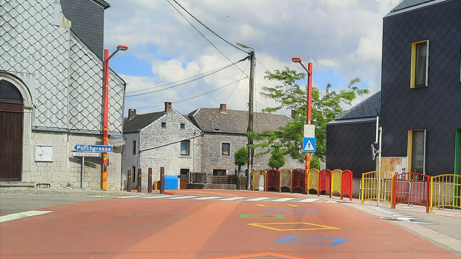 Sécurité routière : de la couleur pour mieux identifier les zones 30 en ...