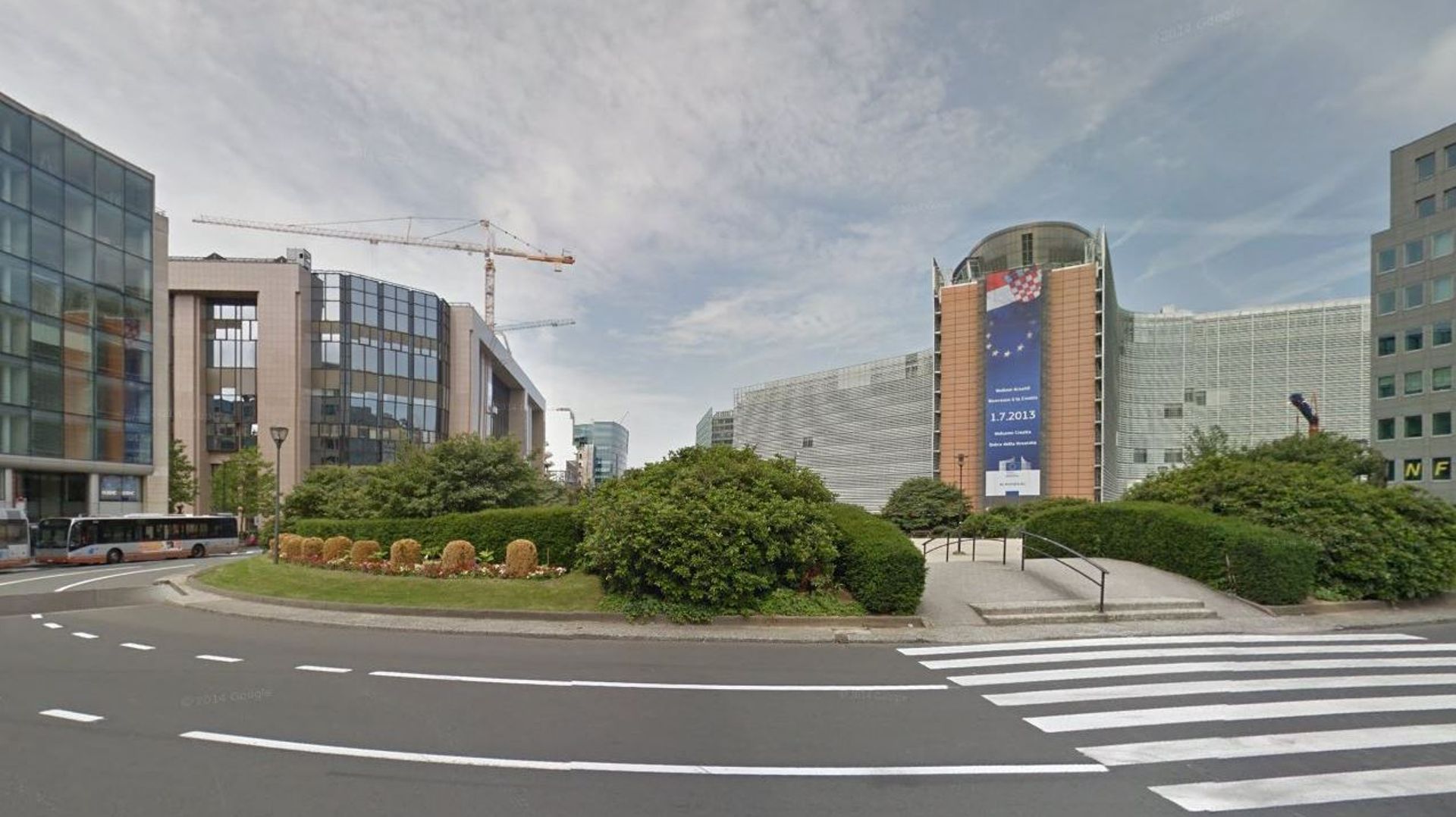 Le rond-point Schuman ne sera sans doute pas piétonnier - RTBF Actus