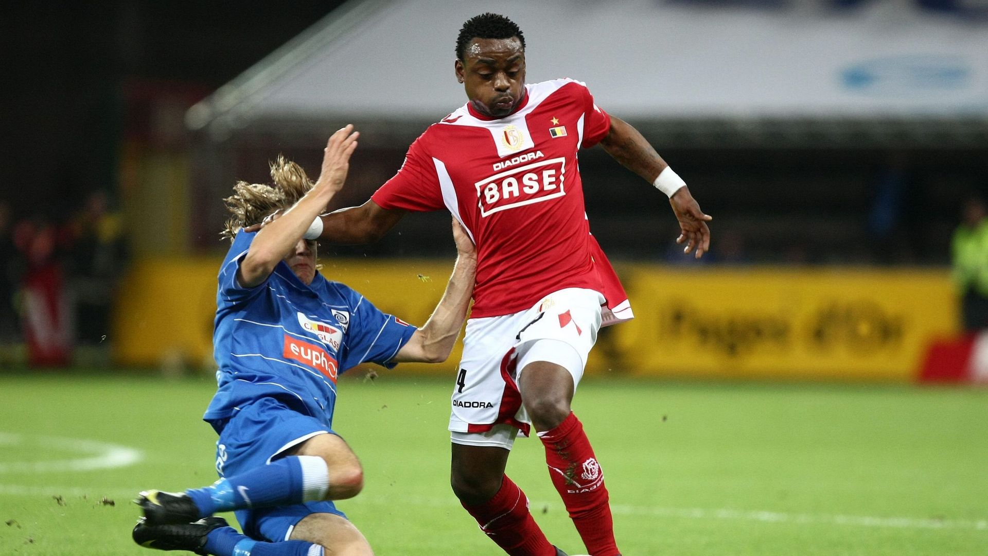 L'ancien standardman Landry Mulemo s'engage avec l'UR Namur - RTBF Actus