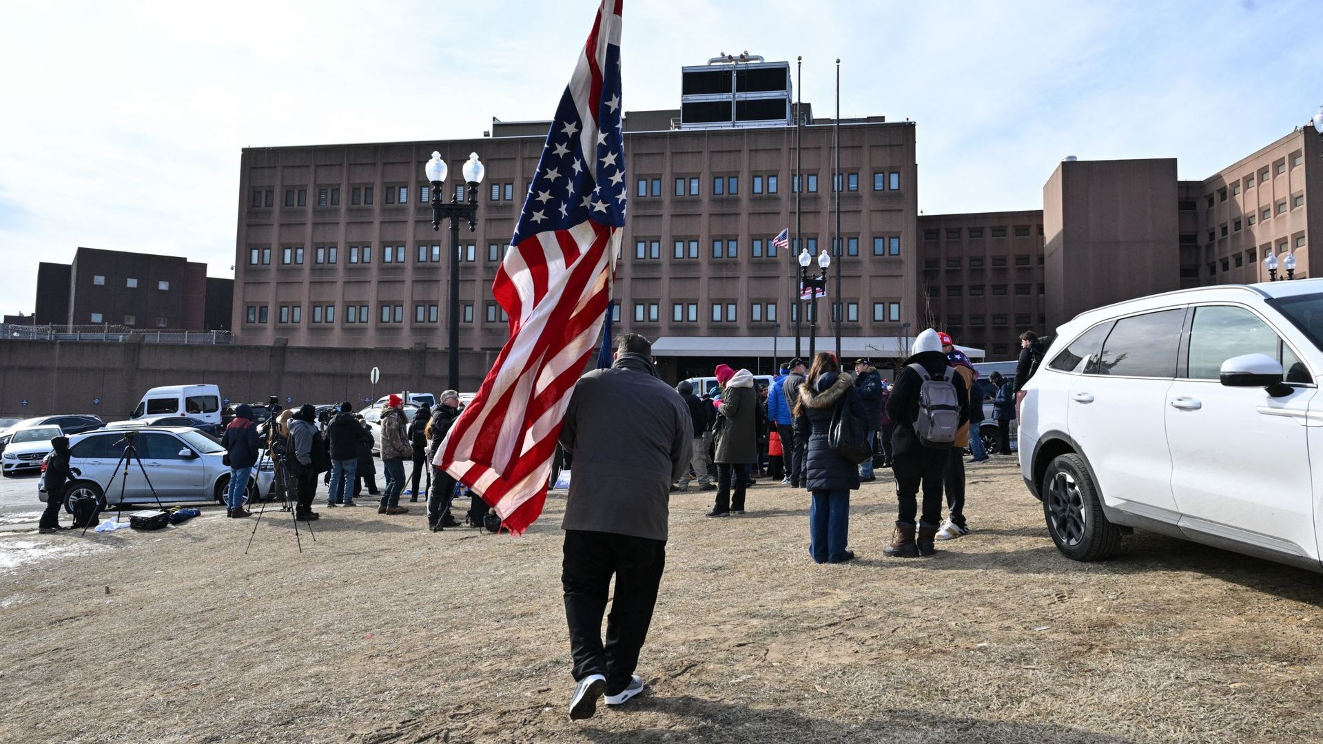 Etats-Unis : Matthew Huttle, gracié par Trump après avoir participé à l ...