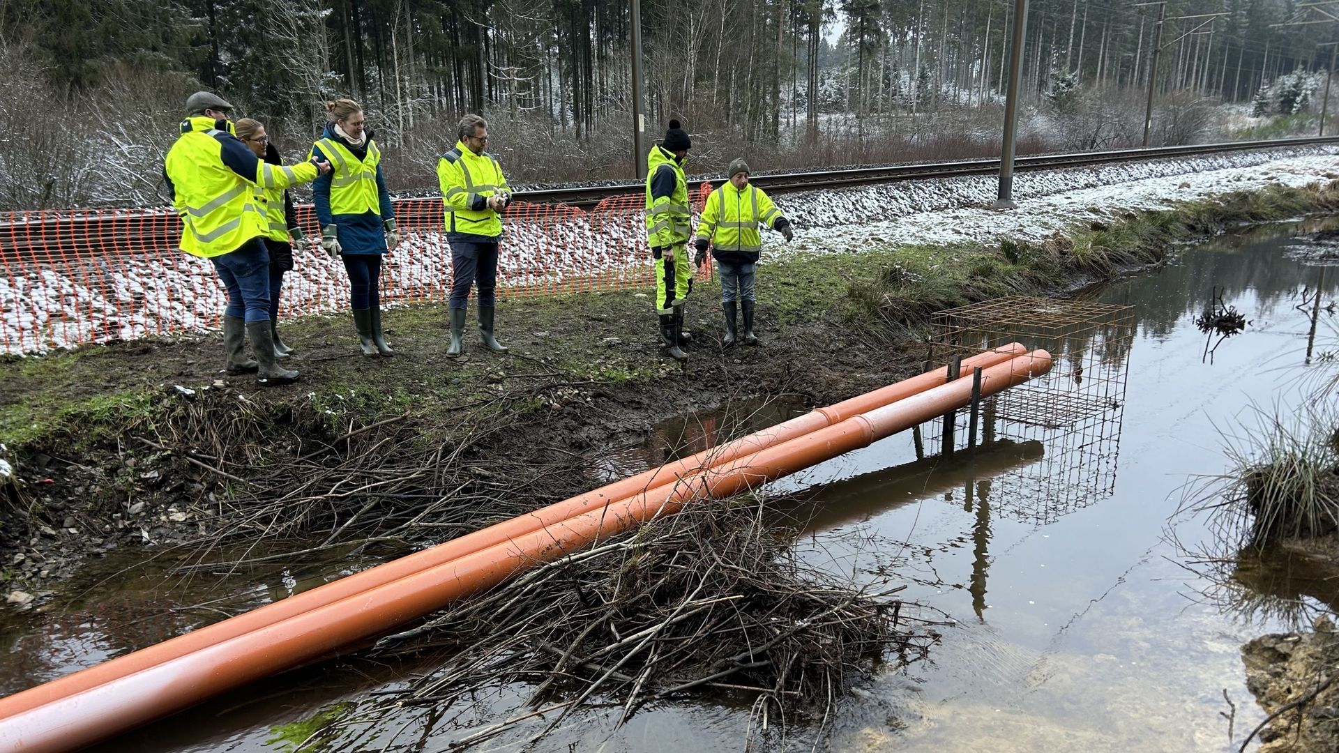 3000 kilomètres de caténaires à inspecter, Infrabel se met en ordre de ...