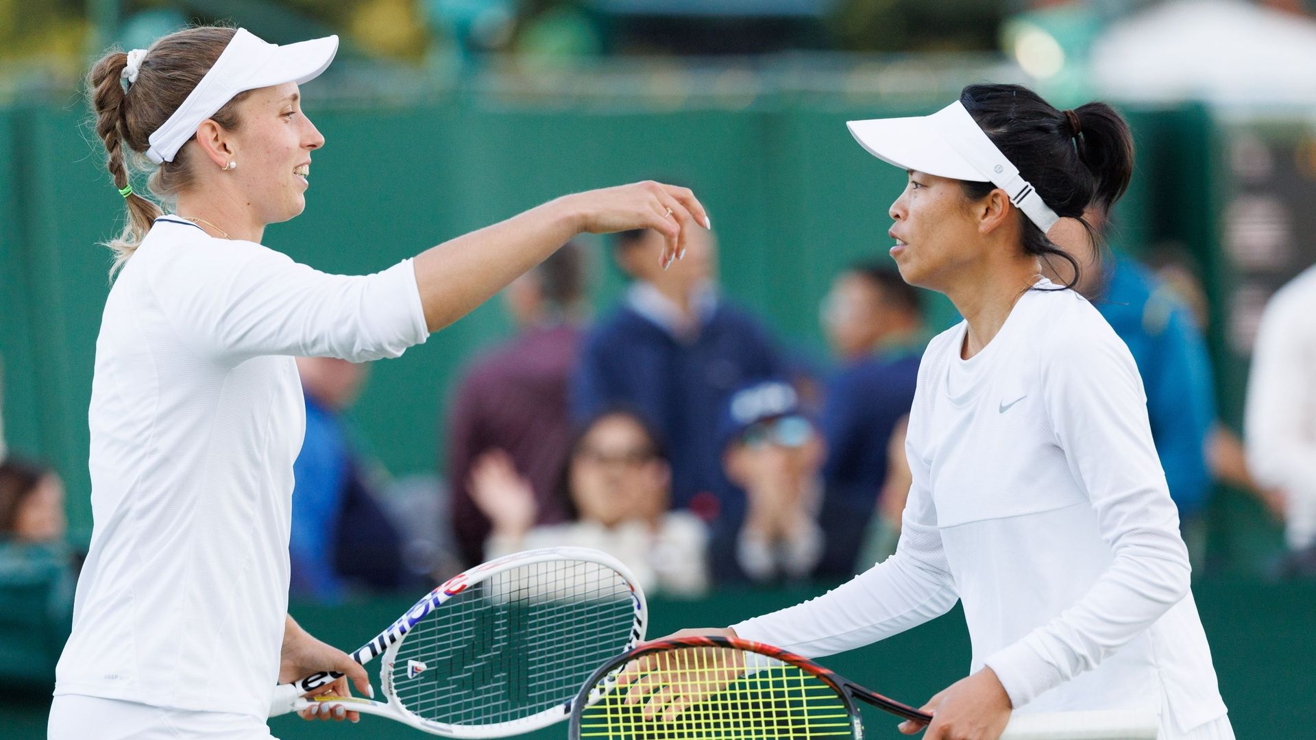 WTA Finals : Elise Mertens battue en ouverture de son Masters en double ...