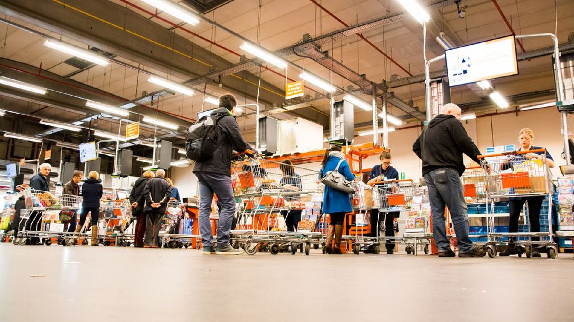 Entre service en ligne ou magasin, la différence de prix peut parfois ...