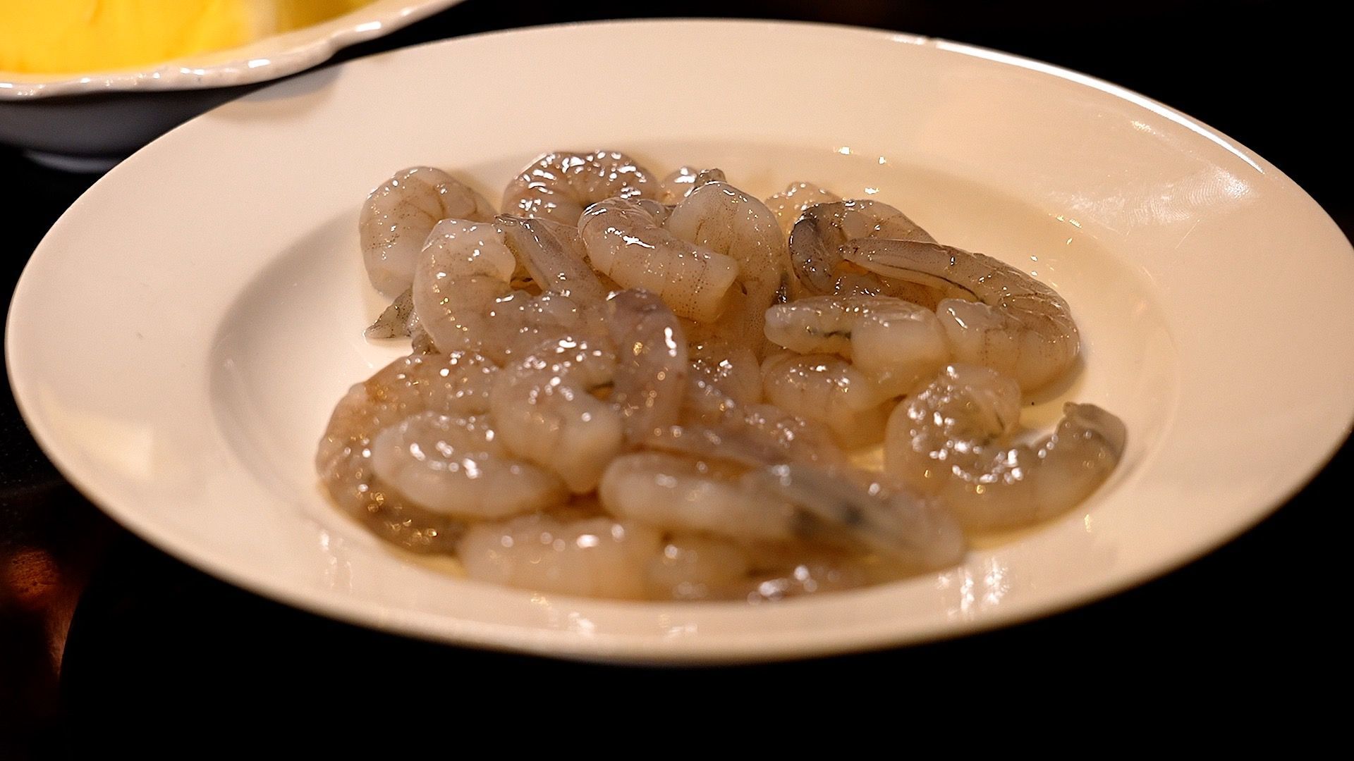 Recette de la poêlée de scampis de Gerald Watelet - RTBF Actus