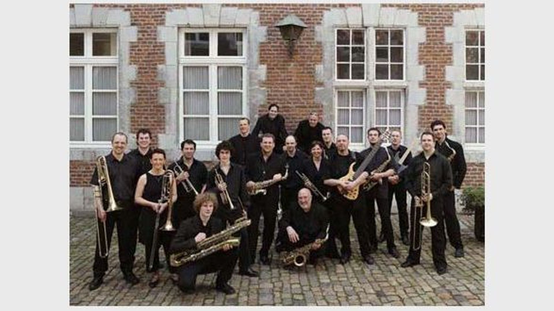 East Belgium Swing Band and Strings, hommage à Sinatra - rtbf.be