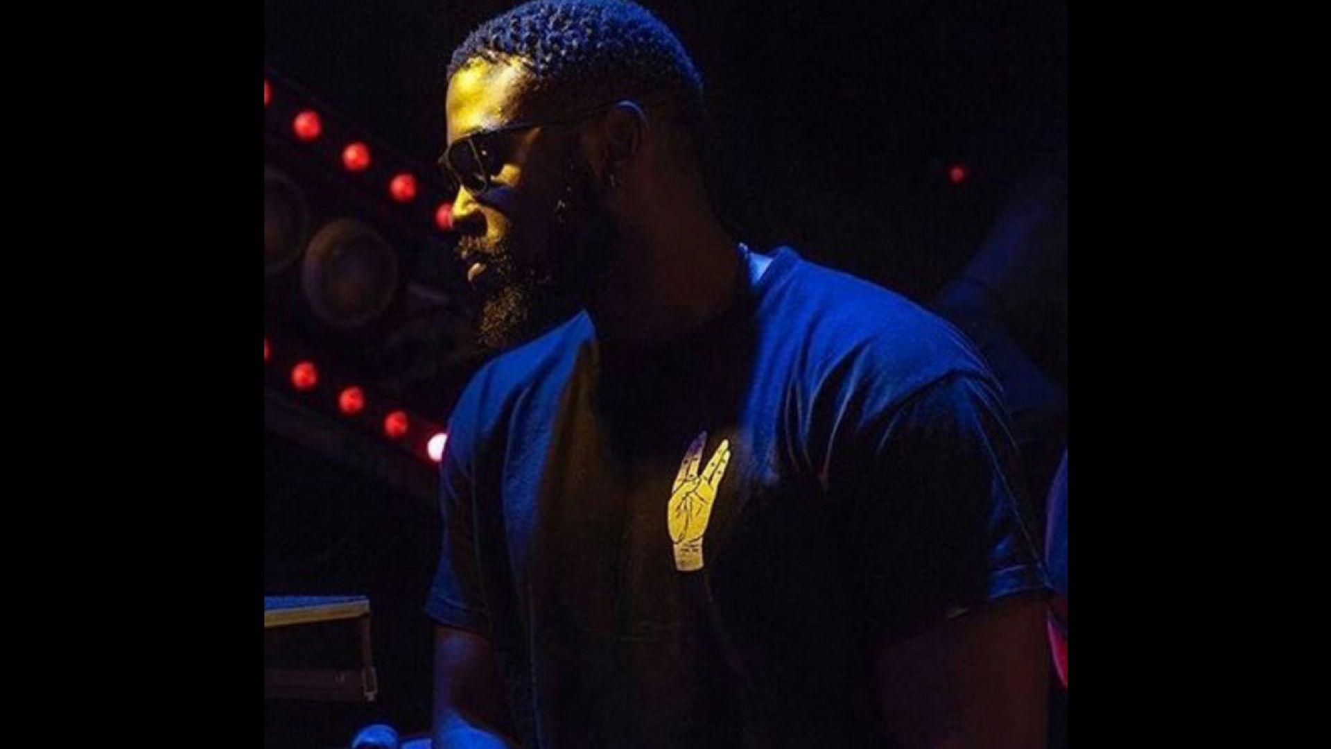 DAMSO / Sans prévenir, il nous lâche six titres sur Spotify! - RTBF Actus