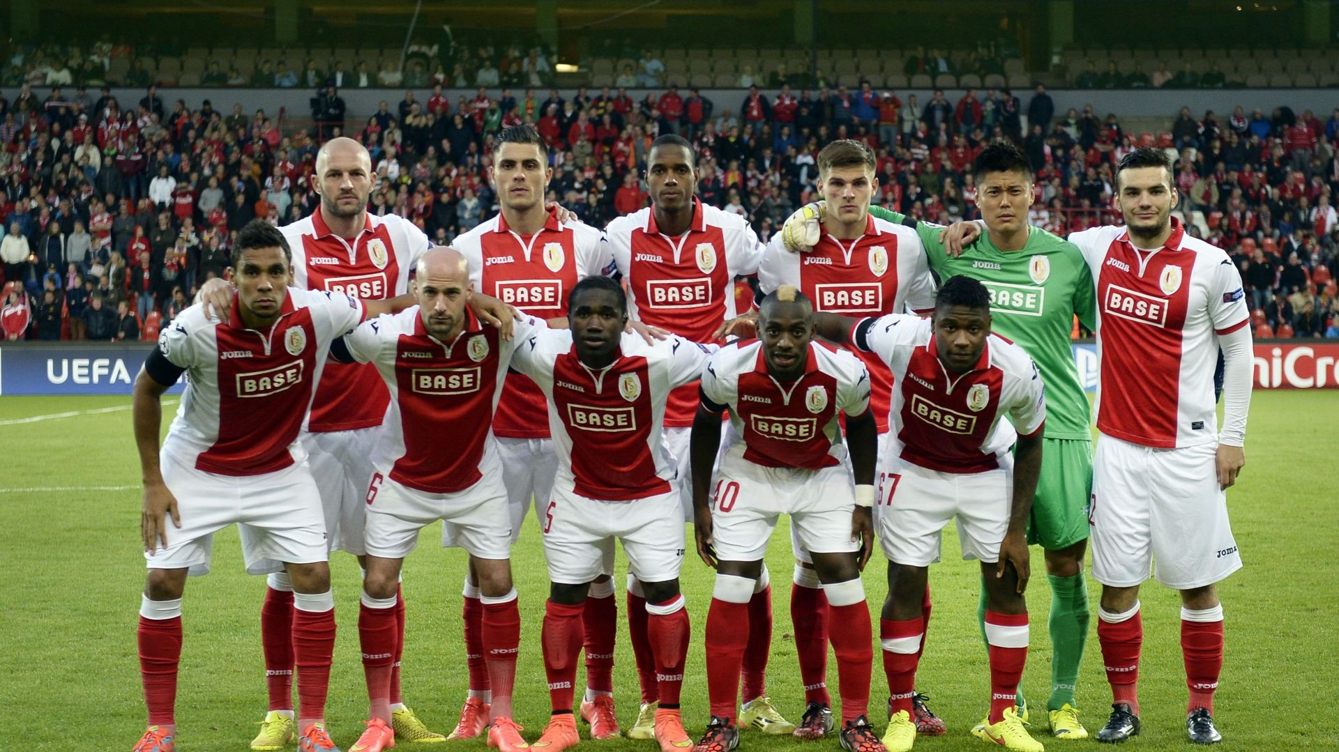 Le Standard a des choses à dire à ses supporters - RTBF Actus