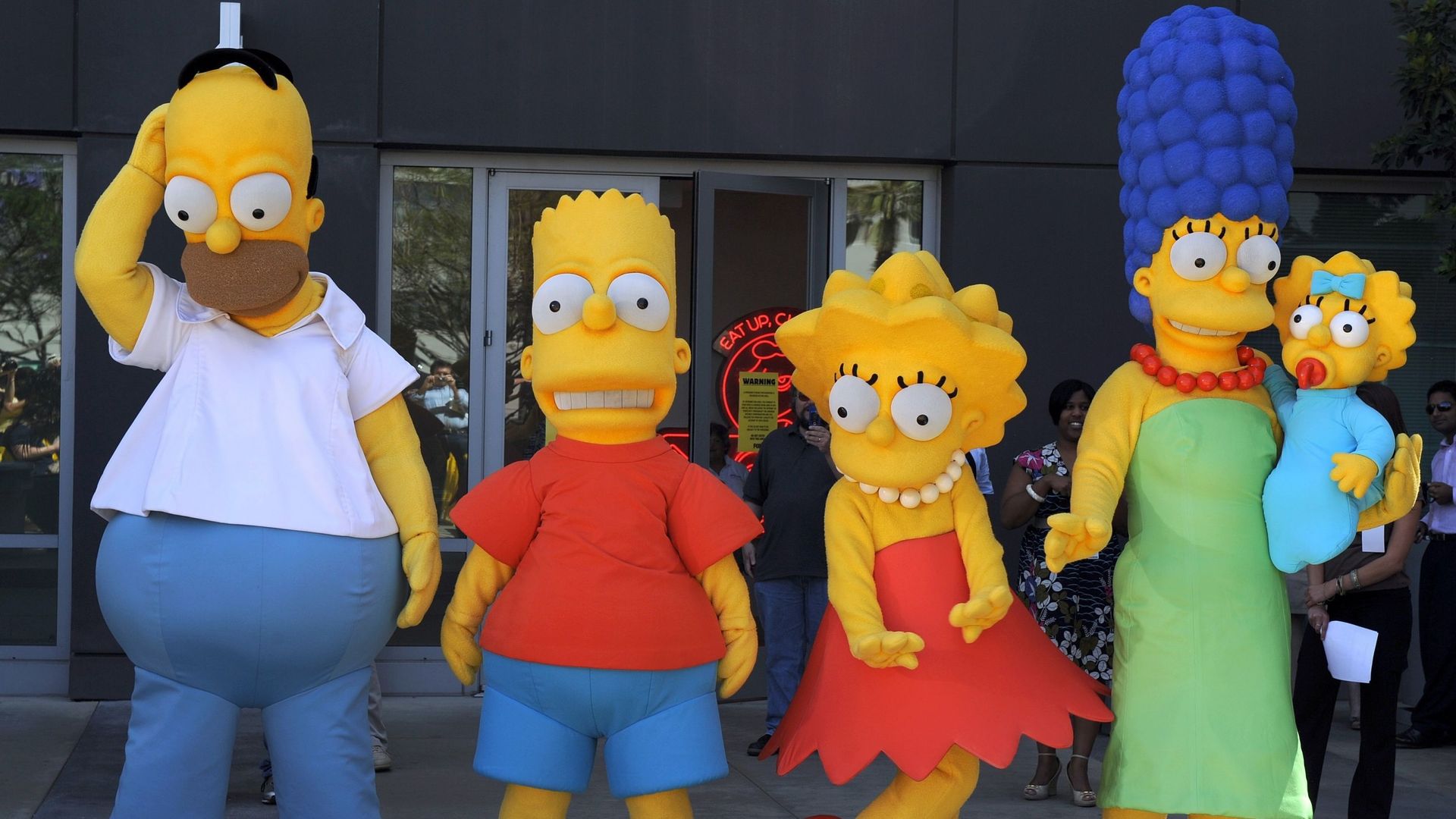 Décès de 'la voix' d'Edna Krabappel de la série télévisée Les Simpson ...