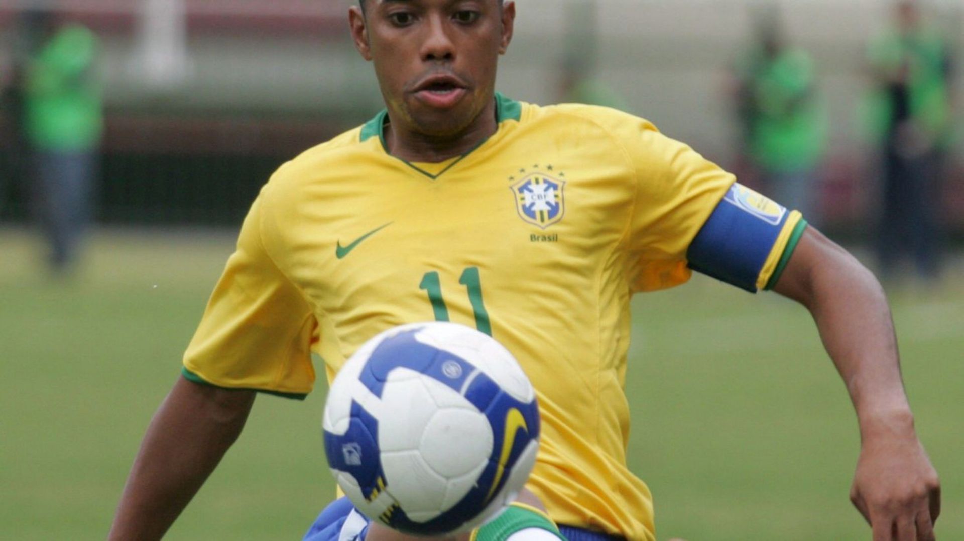 Le Real retient Robinho, pas Baptista - RTBF Actus