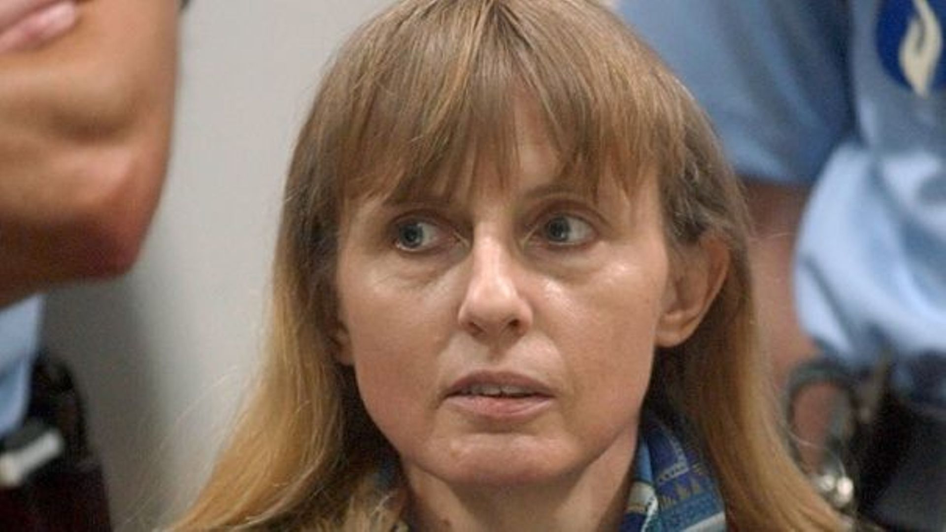 Michelle Martin reçoit l'autorisation de partir à l'étranger - RTBF Actus