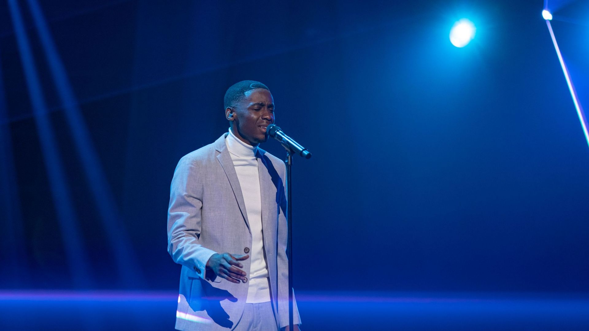 The Voice 2021 : Jeremie brille sur un titre de Michael Jackson lors de ...