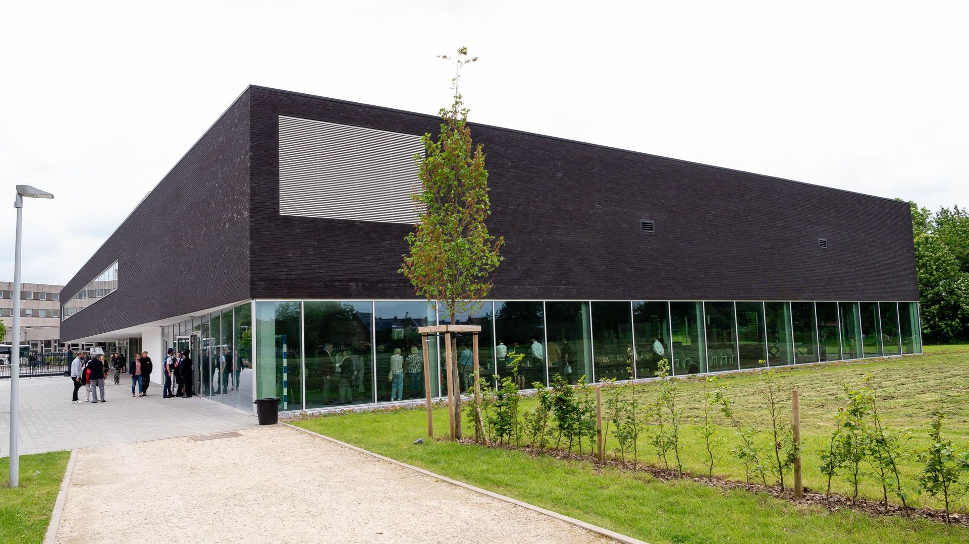 Fleurus : les élèves de l’Athénée Jourdan ont intégré leur tout nouveau ...