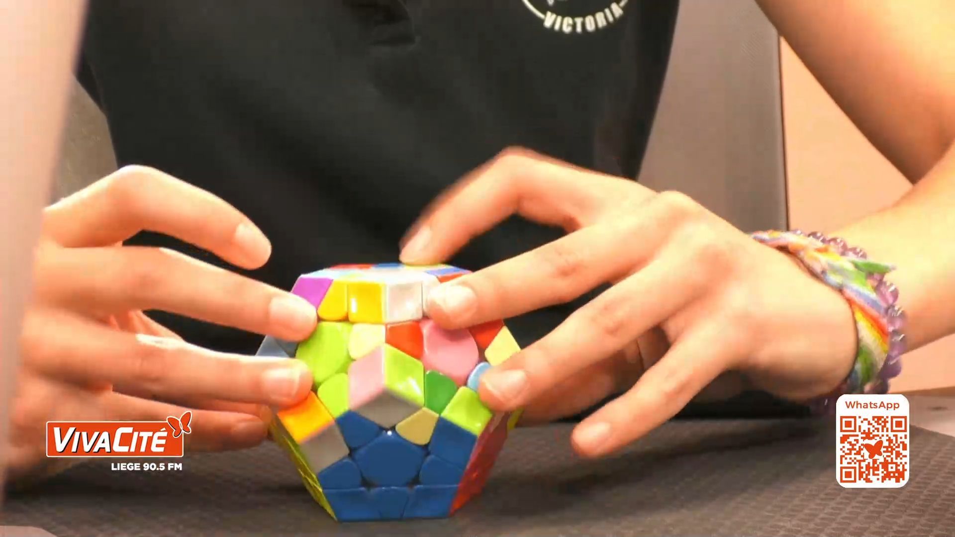 Victoria Geonet championne de Belgique de Rubik’s Cube : démonstration ...