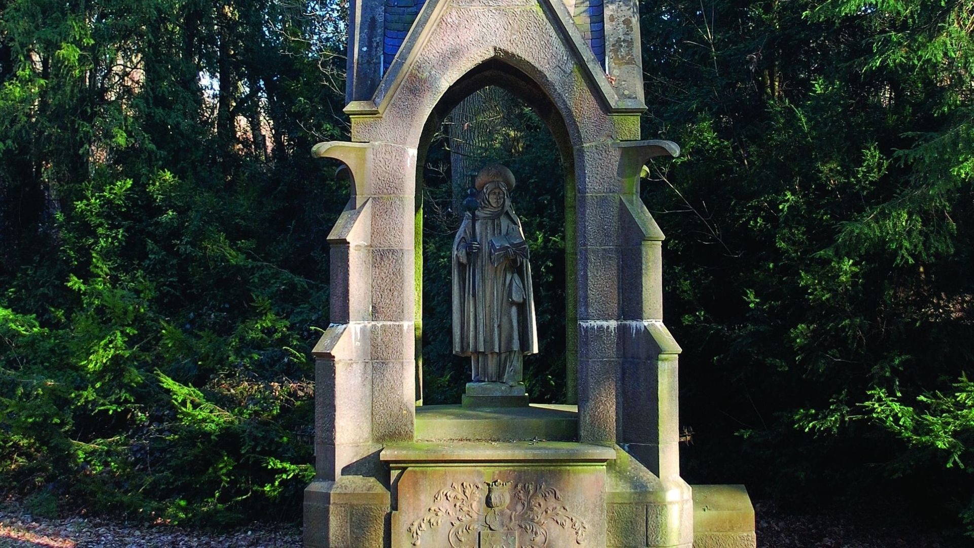 Floreffe : lieu insolite, découvrez la la Fontaine de Renelde - RTBF Actus