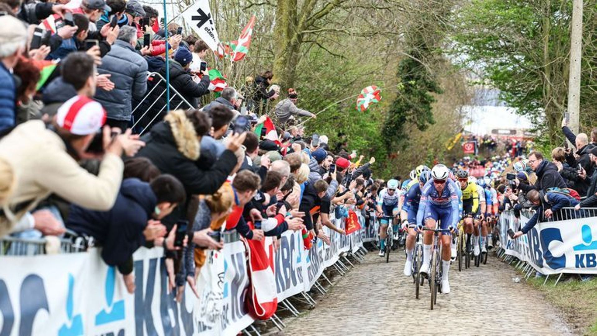 Takeda inaugure une nouvelle ligne de production à Lessines, 100 ...
