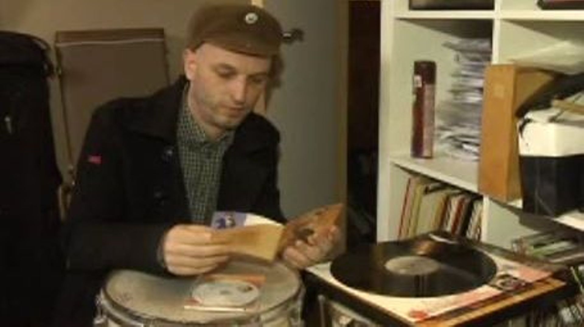 Jéronimo, chanteur qui a repris une chanson de David Bowie, pleure la ...