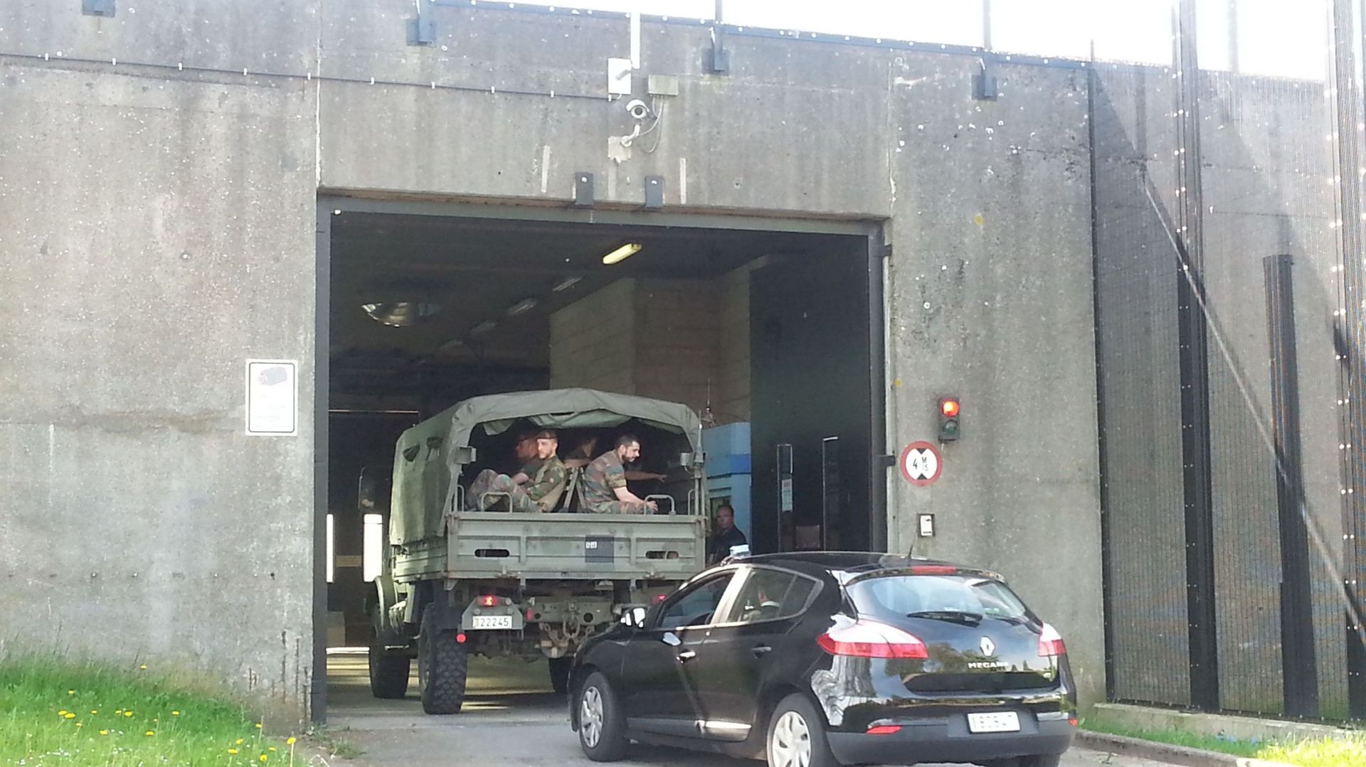 Prisons: pour l'instant, seuls 40 militaires mobilisés à Lantin et ...