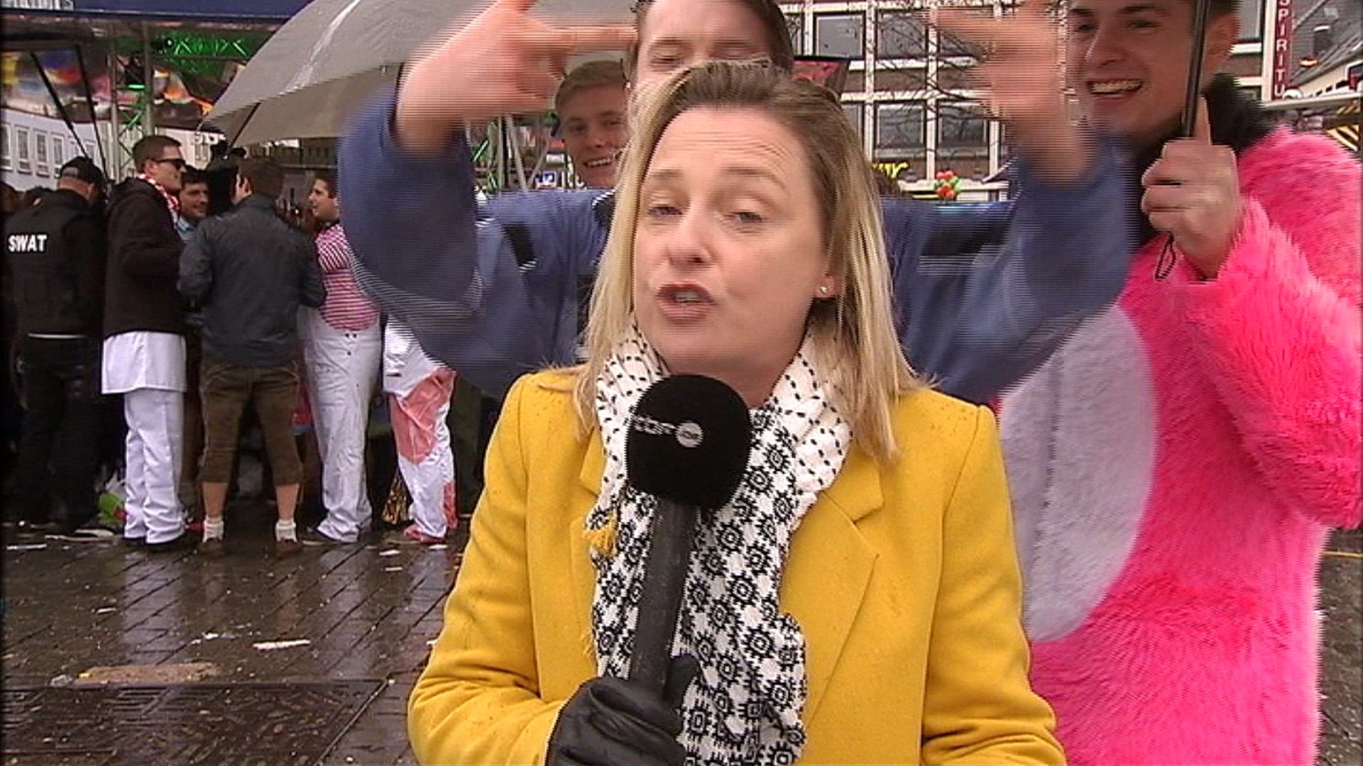 Esmeralda Labye victime de gestes obscènes en plein direct à Cologne ...