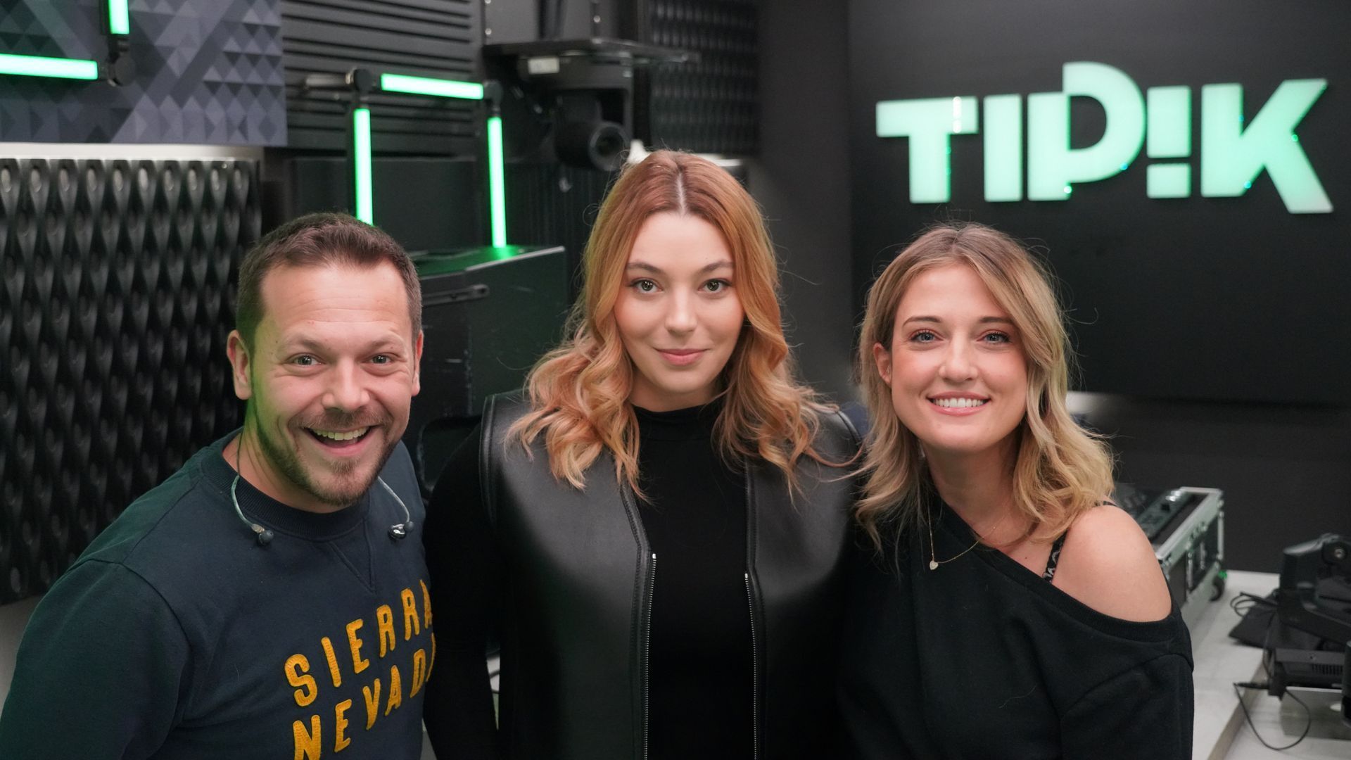 Santa était dans le Réveil de Tipik : elle sera la tête d'affiche de ...