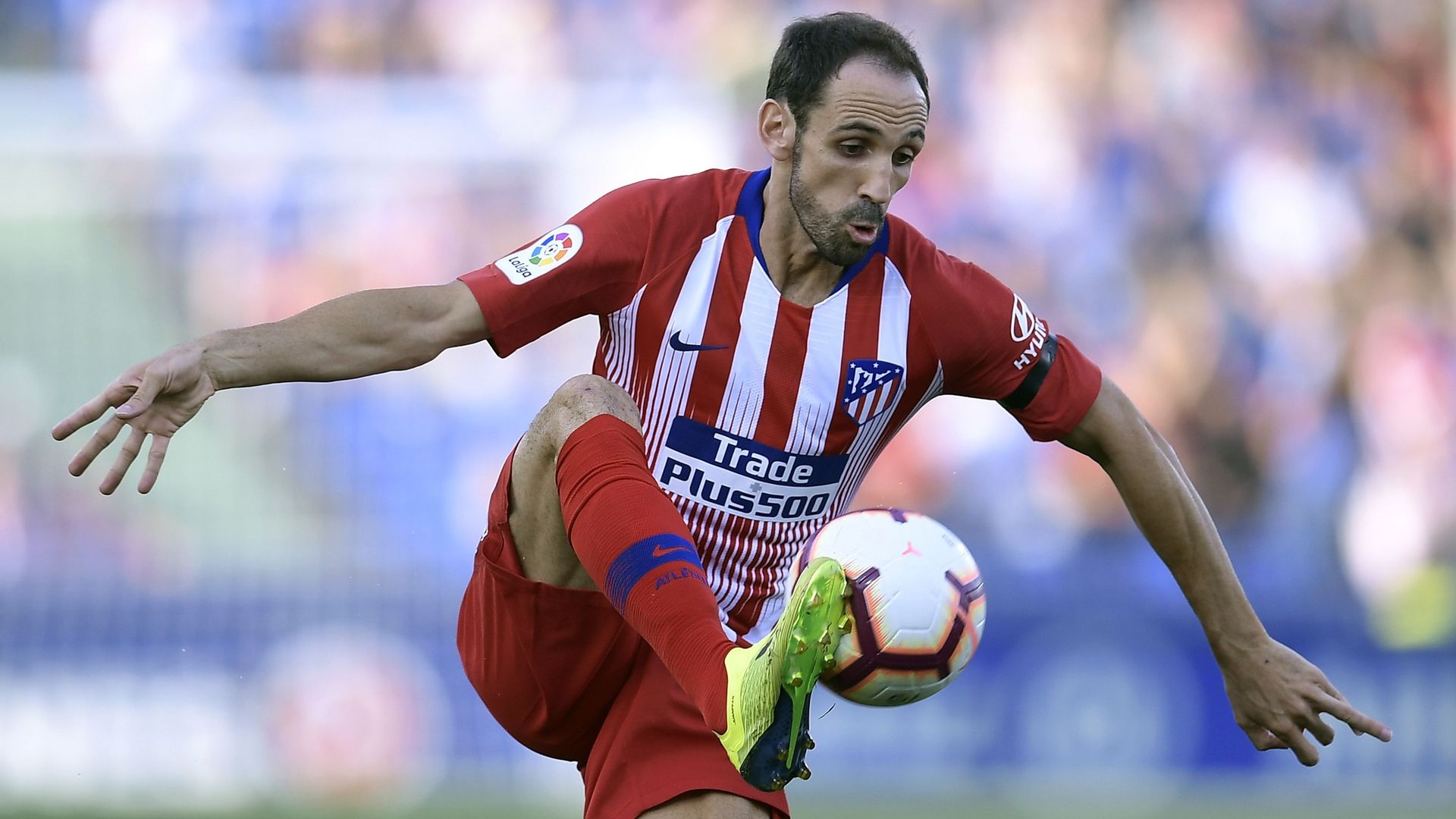 Juanfran blessé à son tour, incertain pour le choc face au Barça