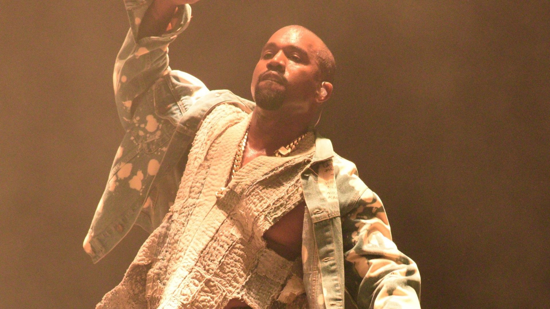 Le clip 'Famous' de Kanye West est désormais sur YouTube - RTBF Actus