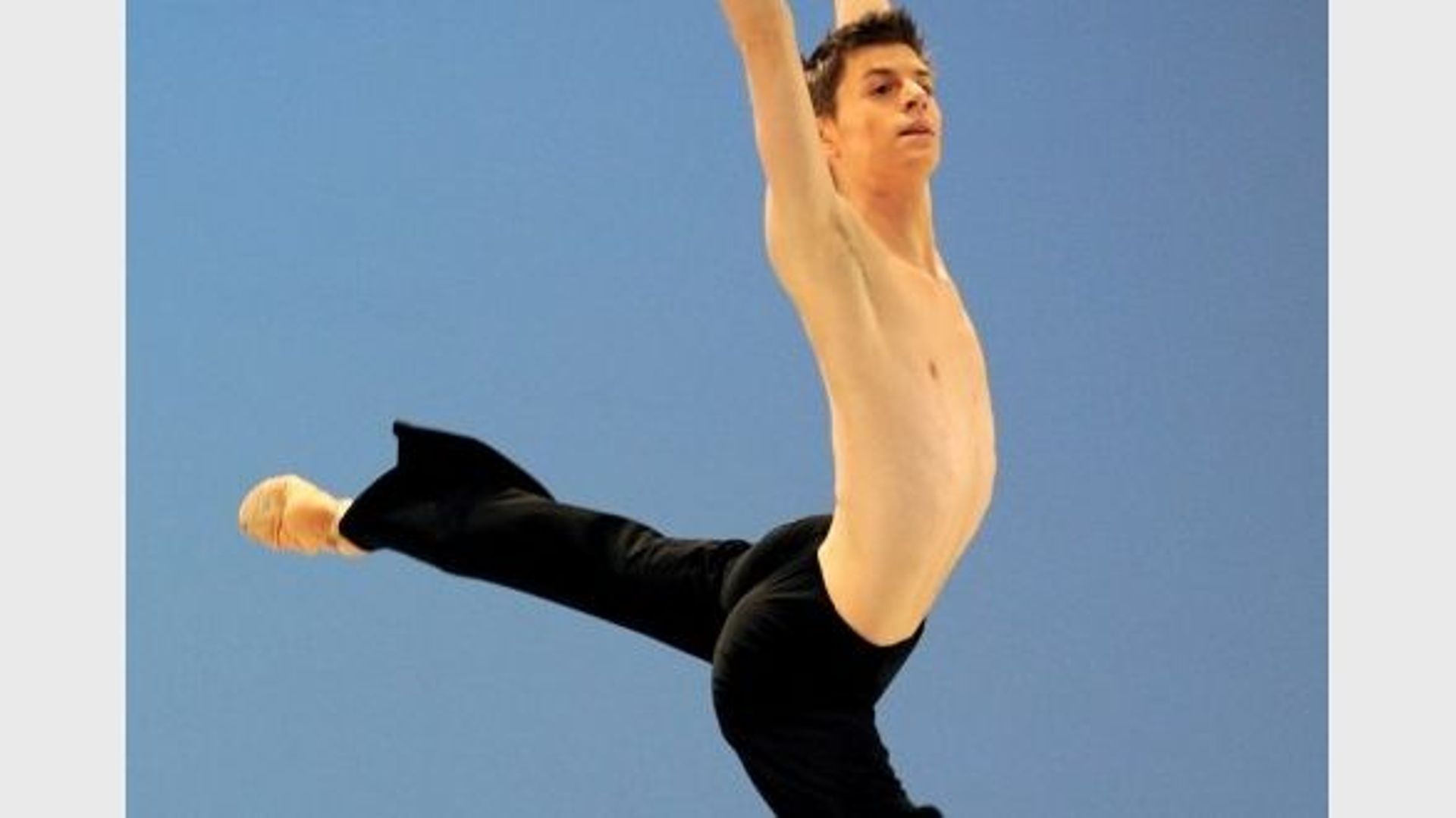 Le danseur belge Edo Wijnen médaille d'or à New York - RTBF Actus