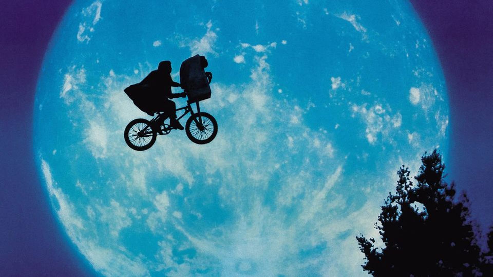 E.T PHONE US ! - RTBF Actus