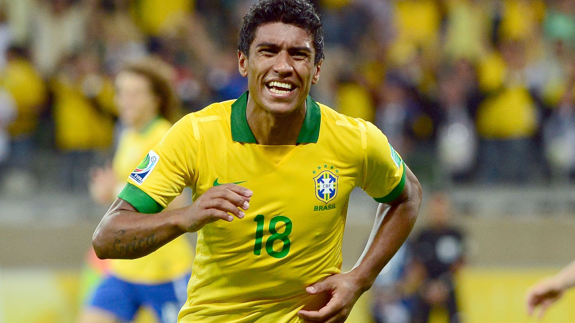 Paulinho rejoint Tottenham