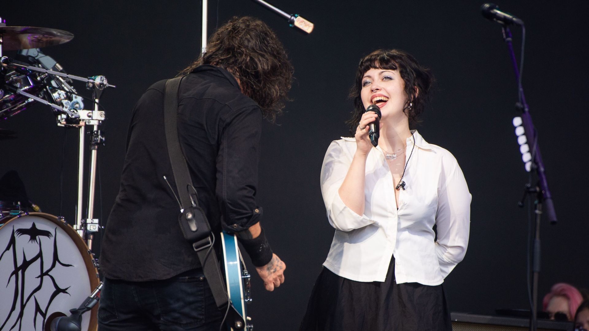 Dave Grohl reprend du Nirvana avec sa fille - RTBF Actus