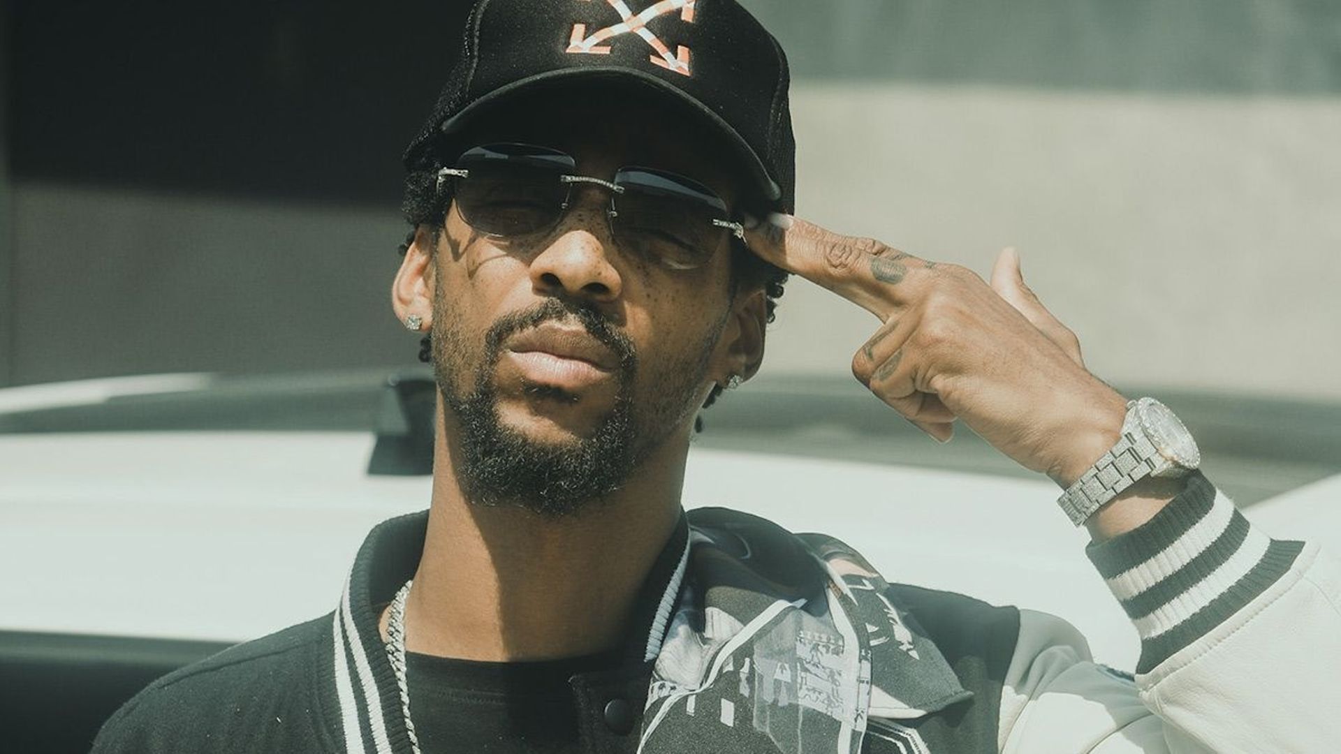 Qui est 'Ren', ce jeune artiste qui bouleverse internet et ouvre le ...