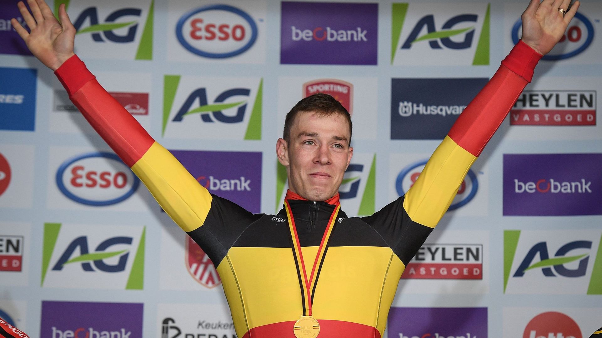 Le tout frais champion de Belgique Laurens Sweeck a passé une courte ...