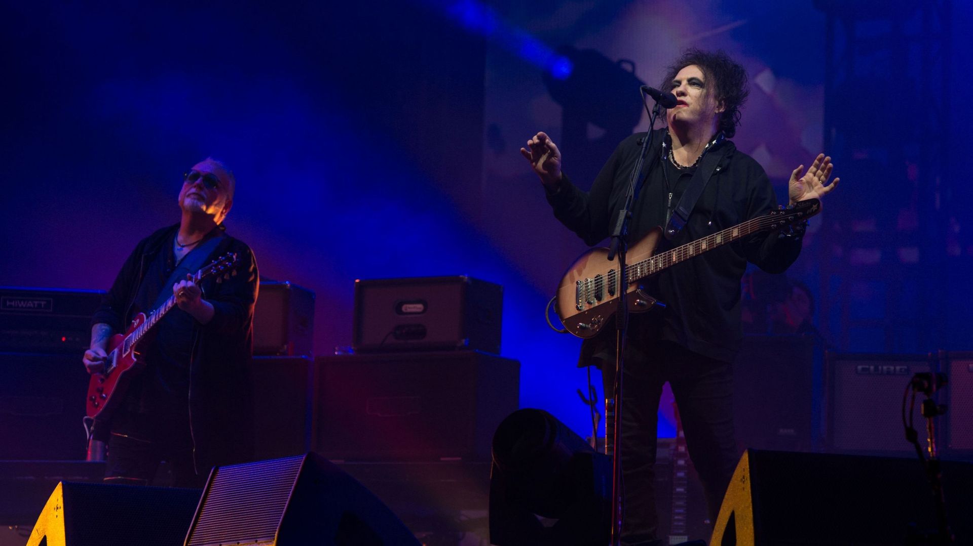 The Cure sort le film des 40 ans! - RTBF Actus