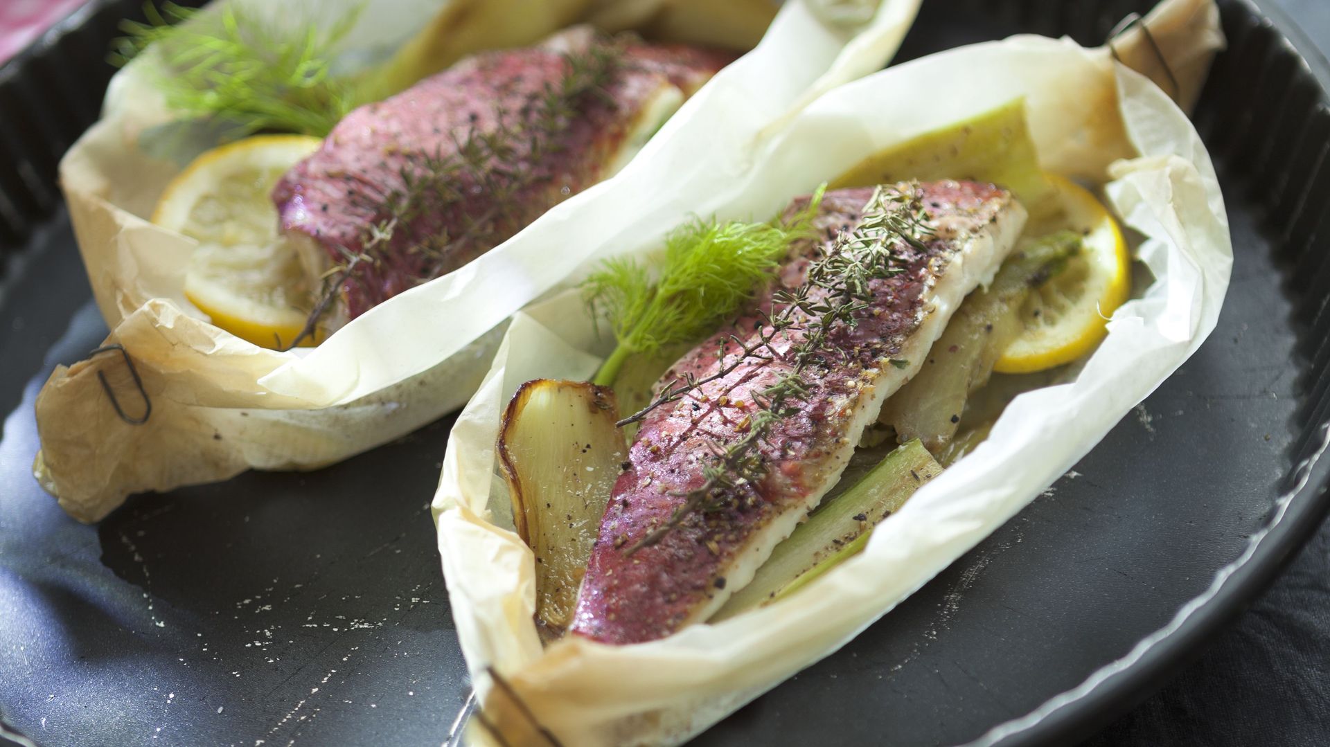 Recette : papillote de rouget au fenouil croquant