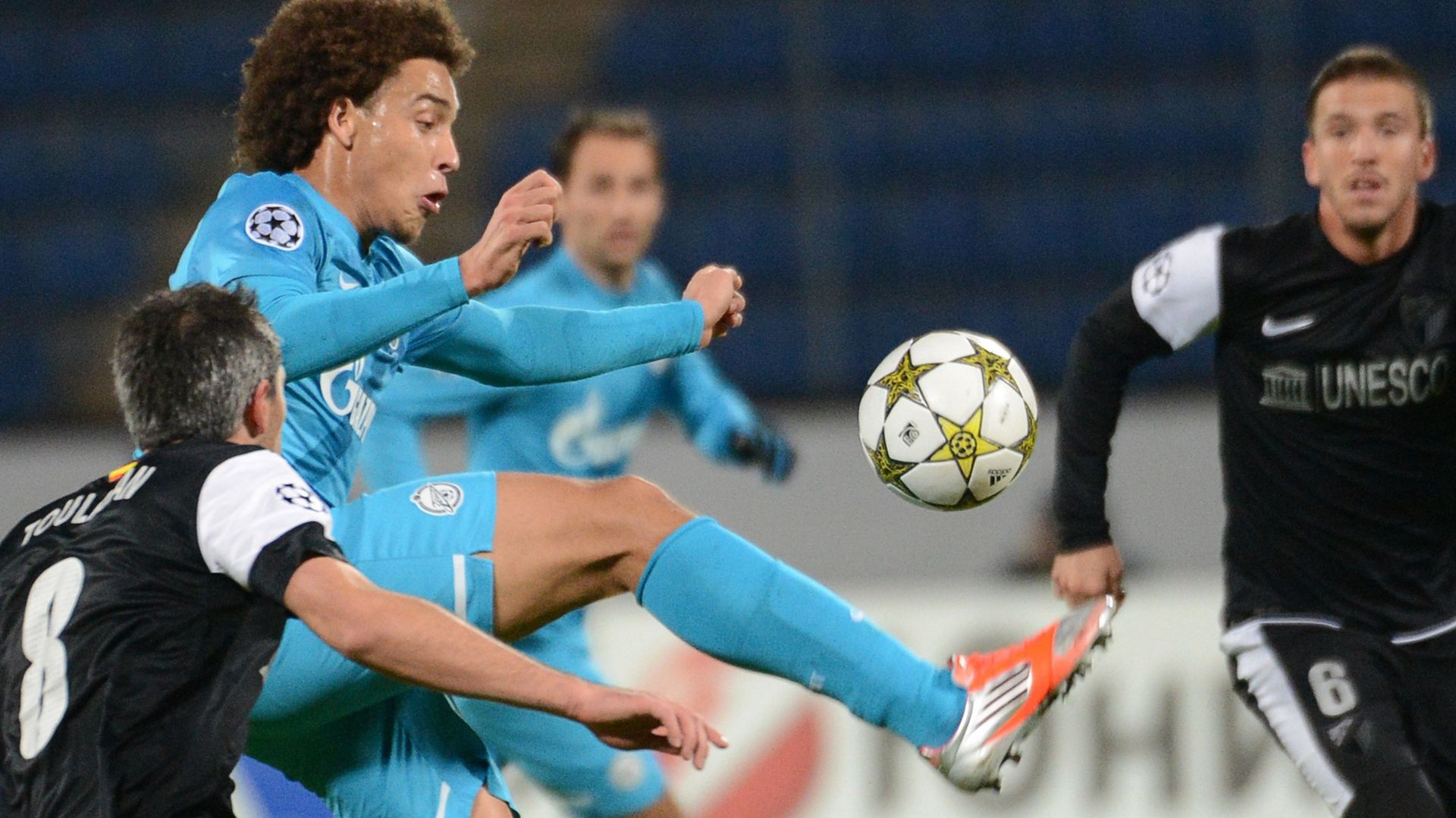 Malaga partage au Zénit de Witsel - RTBF Actus